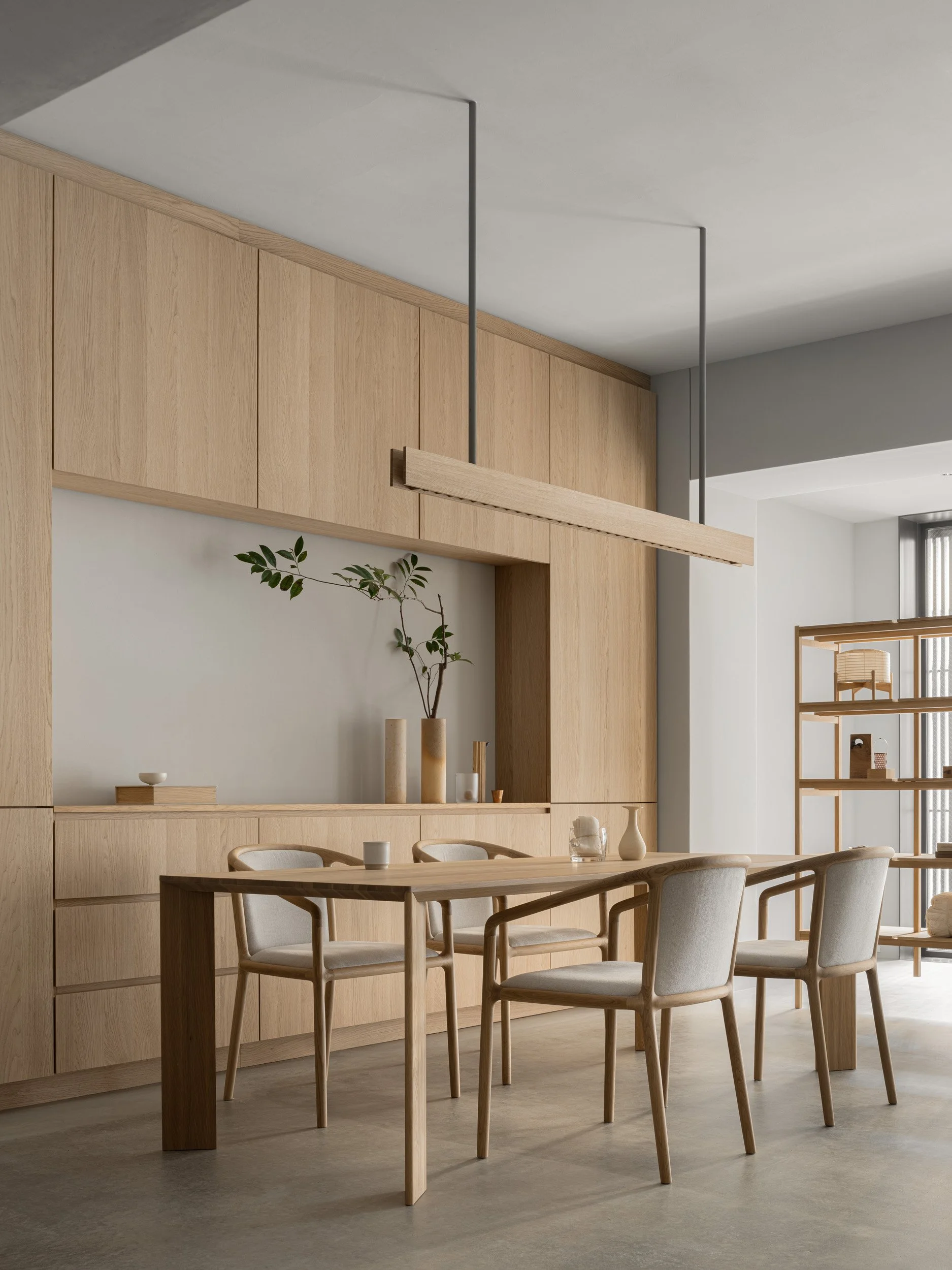 The NF-DC01 dining chair by Norman Foster for Karimoku Case — GESTALT NEW YORK