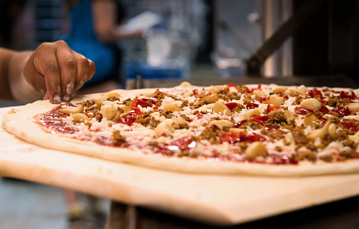 Vegan, Vegetarian, Meat Pizza — Sizzle Pie
