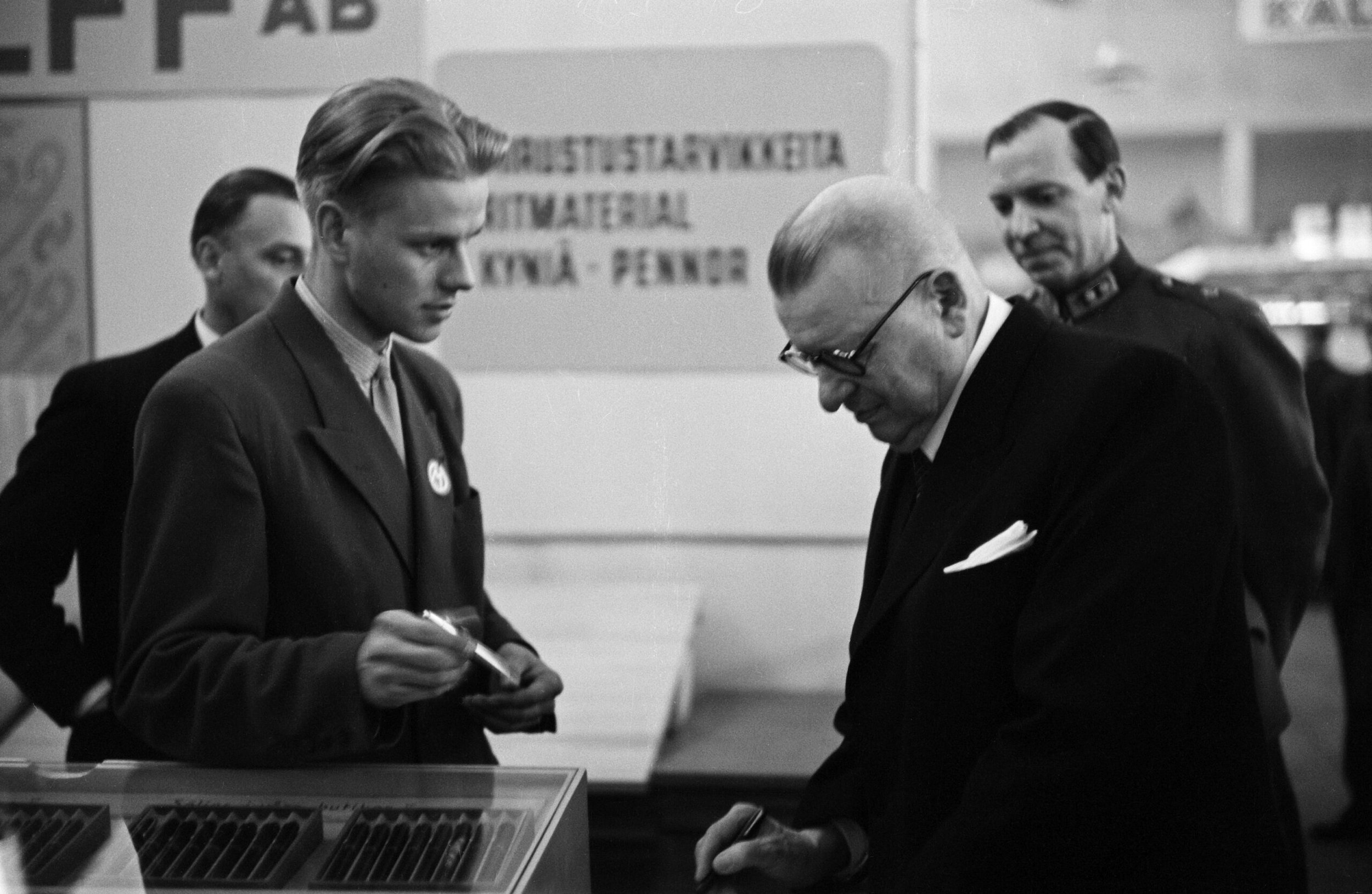 Suomi Tunnusti Israelin De Facto Jo Kes kuussa 1948 Maailmanpolitiikka suomi-tunnusti-israelin-de-facto-jo-kes-kuussa-1948-maailmanpolitiikka