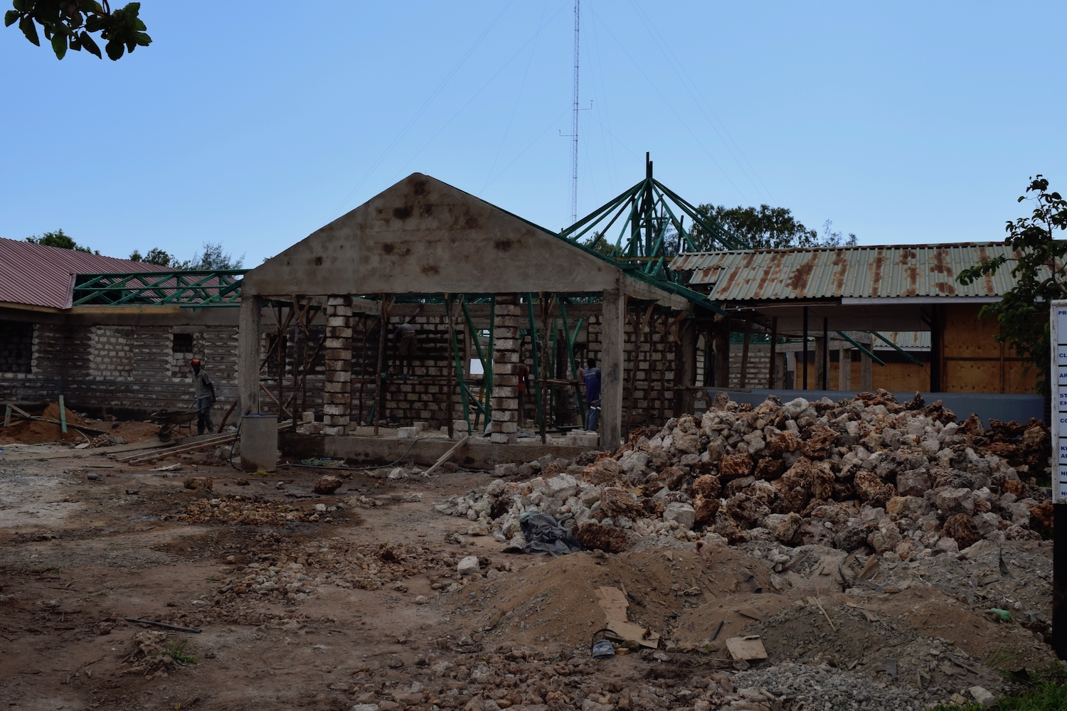 Expansion - Surgical room and wards — Kinondo Kwetu Trust Fund