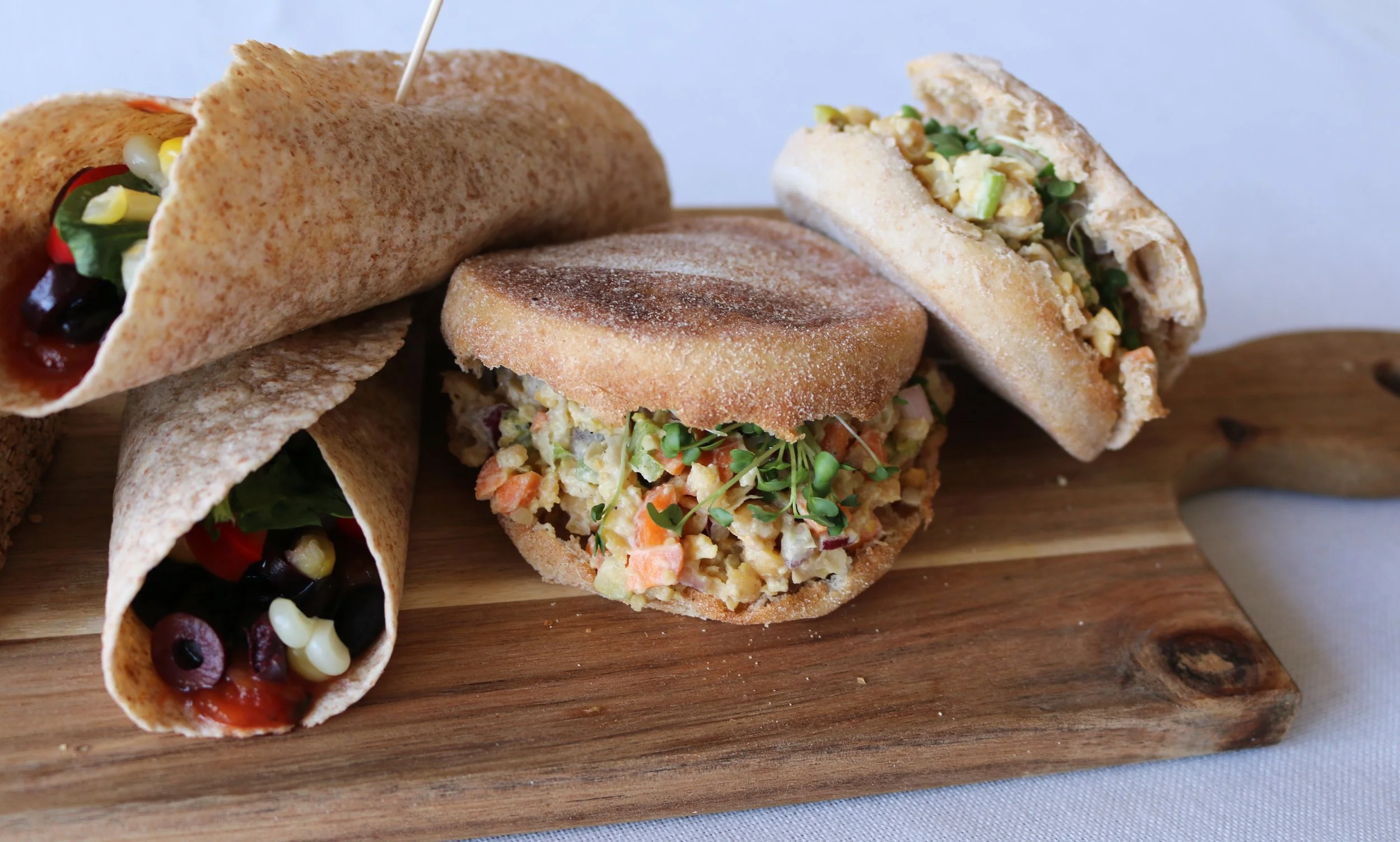 Sandwich à la garniture de pois chiches — Your Weird Vegan Friend