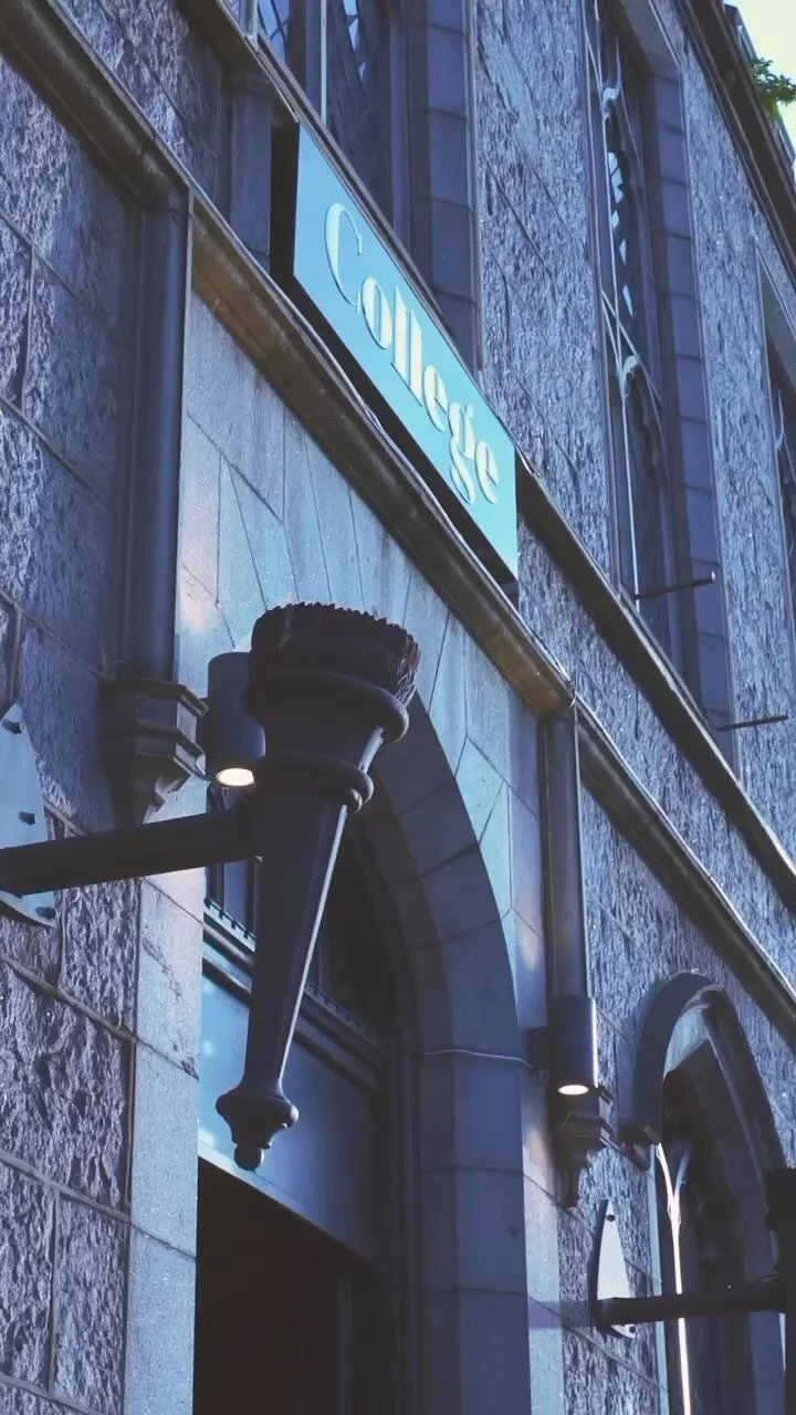 Contact — College