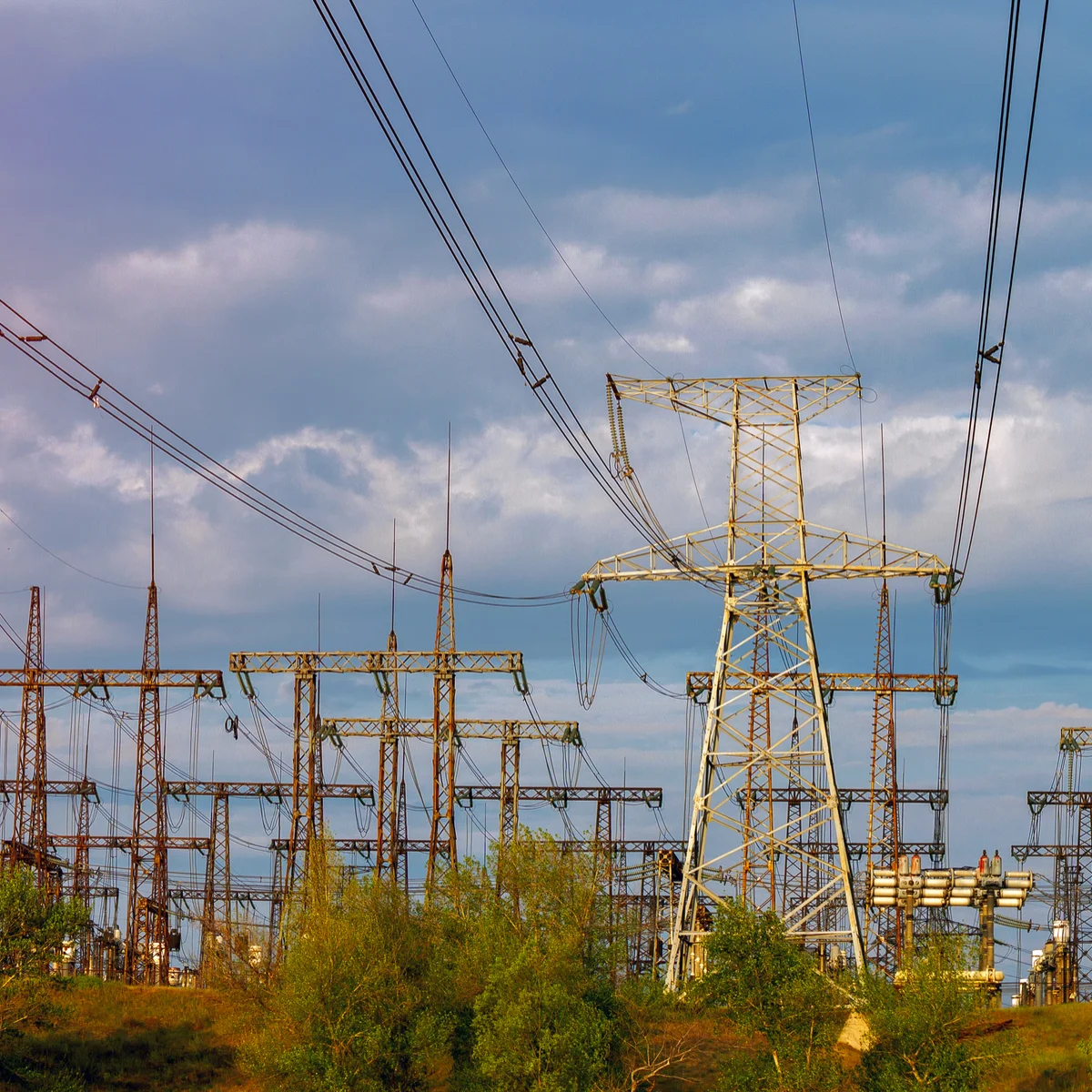 Maximize Substation Reliability with Breaker-And-Half Scheme — Helios ...