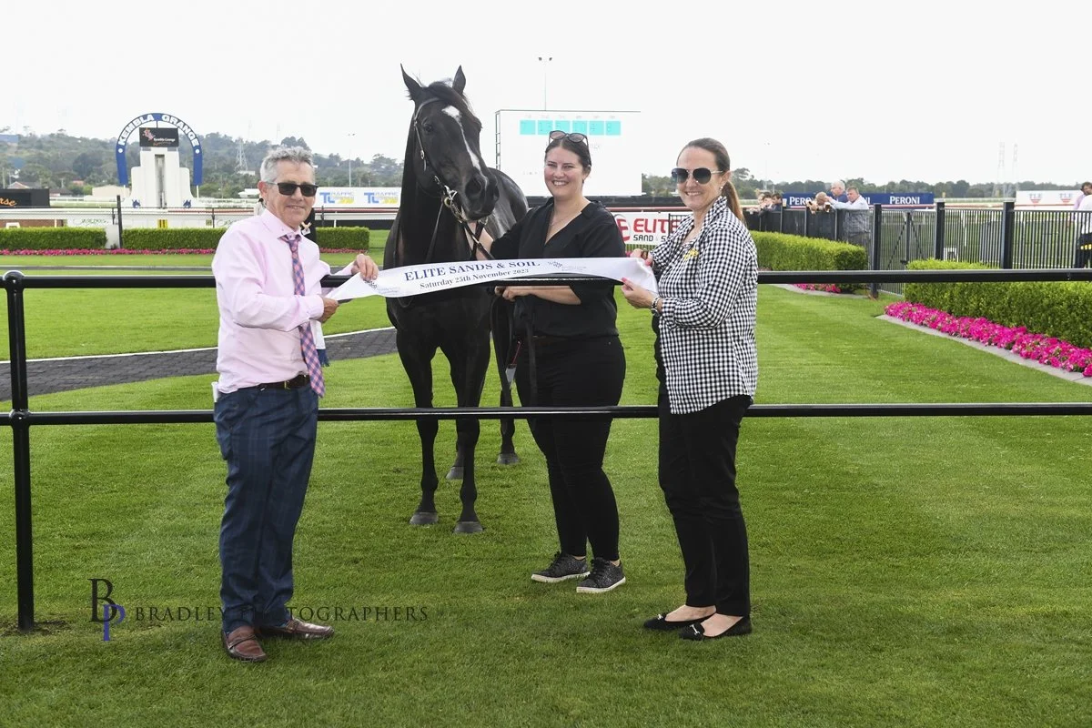 MABEL WAS A BIG HIT AT THE GRANGE — JOHN TAPP RACING