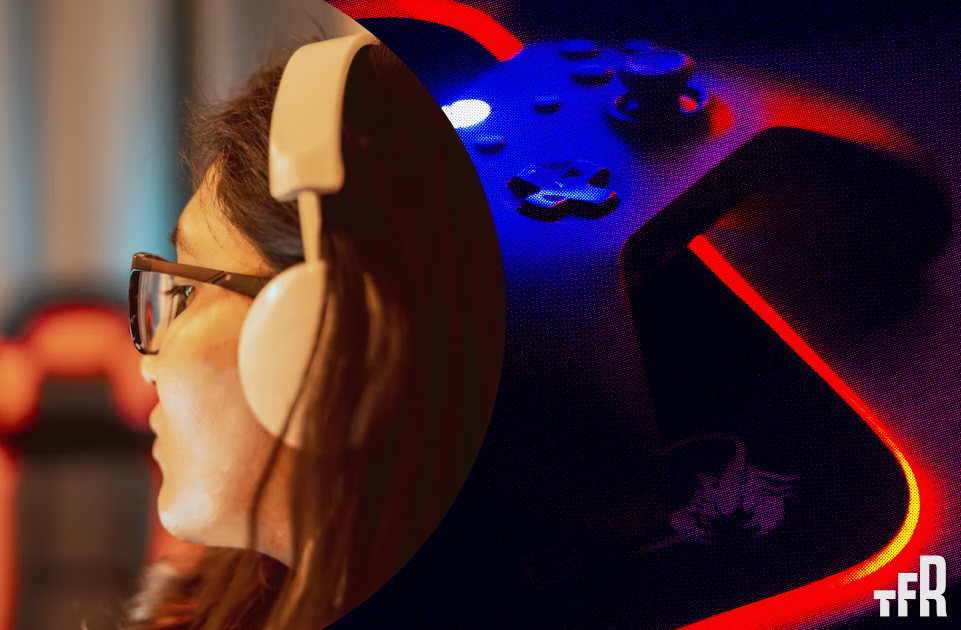 Peran gamer perempuan di industri gaming — TFR