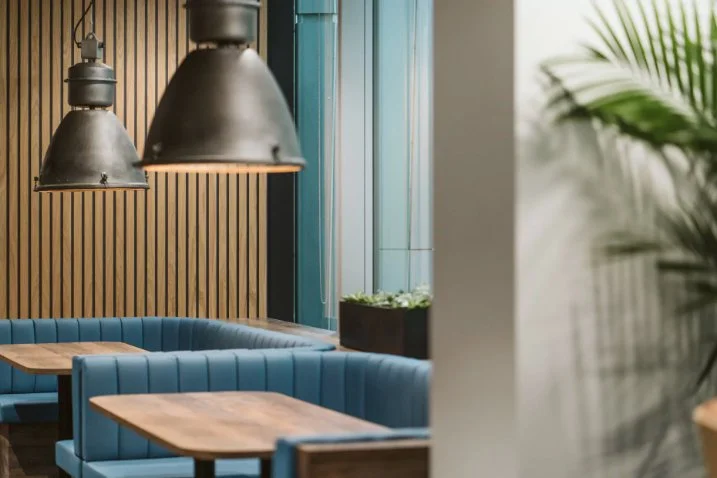 Manufacturing engine models for GKN head office display — 3D People UK