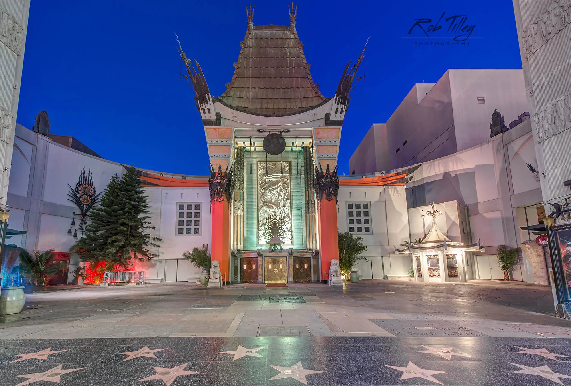 Fine Art Photographic Print of Grauman's Chinese Theater in Hollywood ...