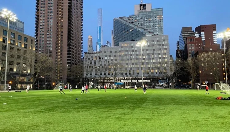 Join a Manhattan Soccer League — NYC Footy