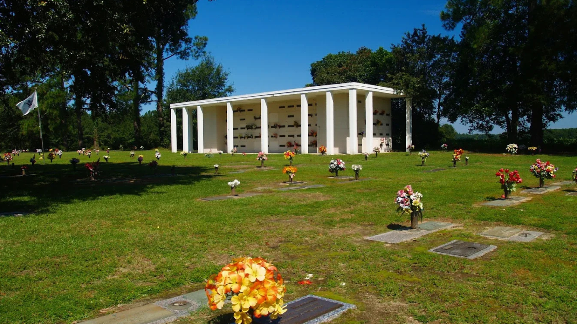 Pinelawn Memorial Cemetery; Plot for Sale — Neuse News