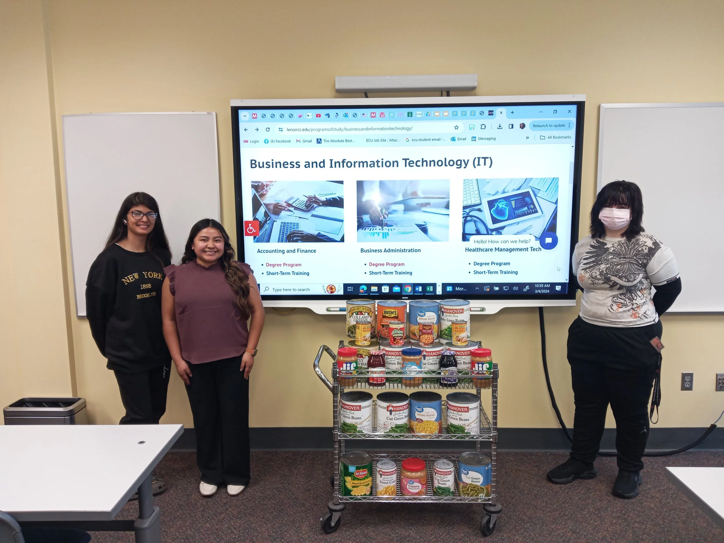 LCC Business students participate in SGA canned food drive — Neuse News