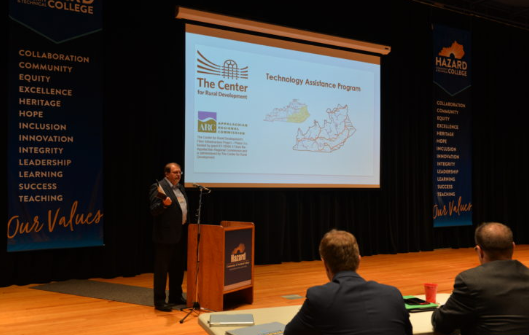 Broadband and Barbecue: Connecting Rural Communities - SOAR