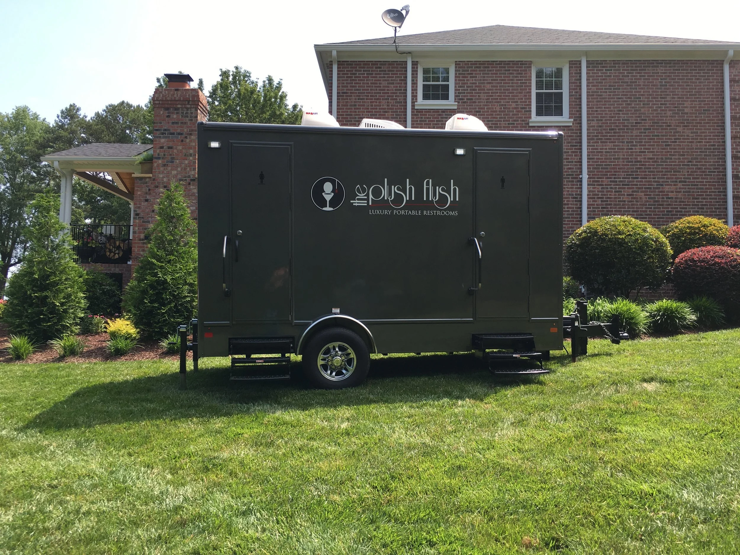 Experience the Ultimate in Luxury with The Plush Flush Porta Potty ...