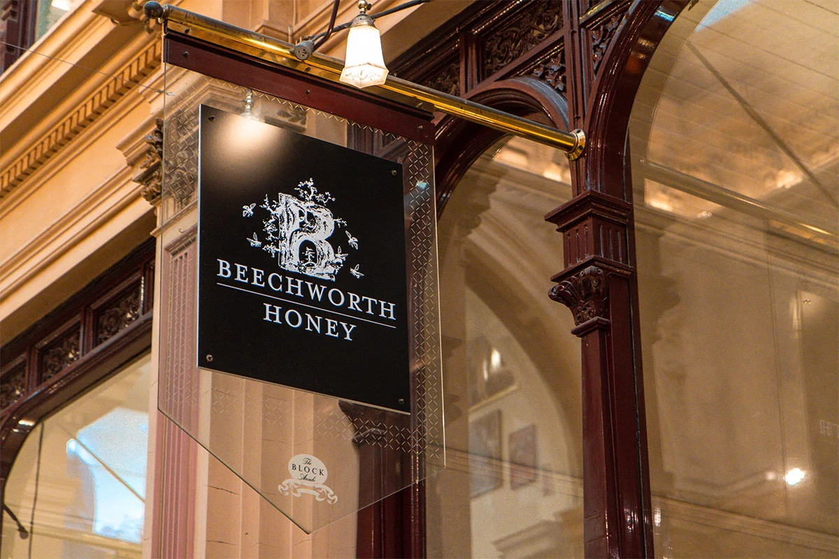 Melbourne: CBD — Wander & Roam