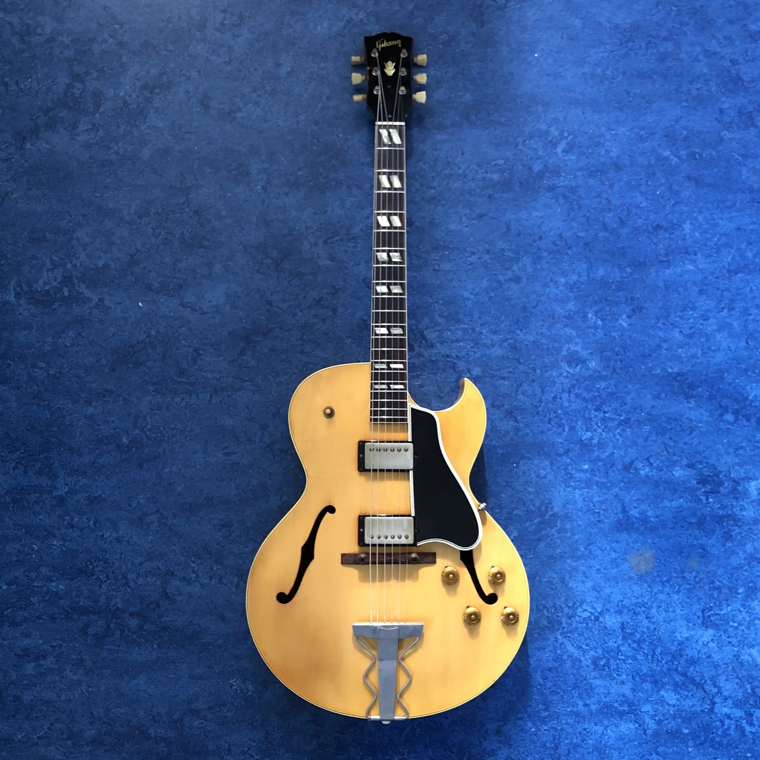 Episode 59 - The Gibson ES-175 — The High Gain