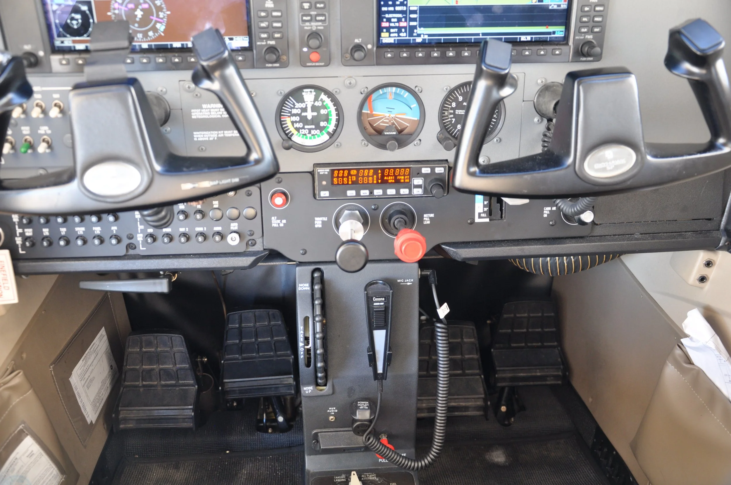 2006 CESSNA 172S G1000 FOR SALE — AKC AVIATION