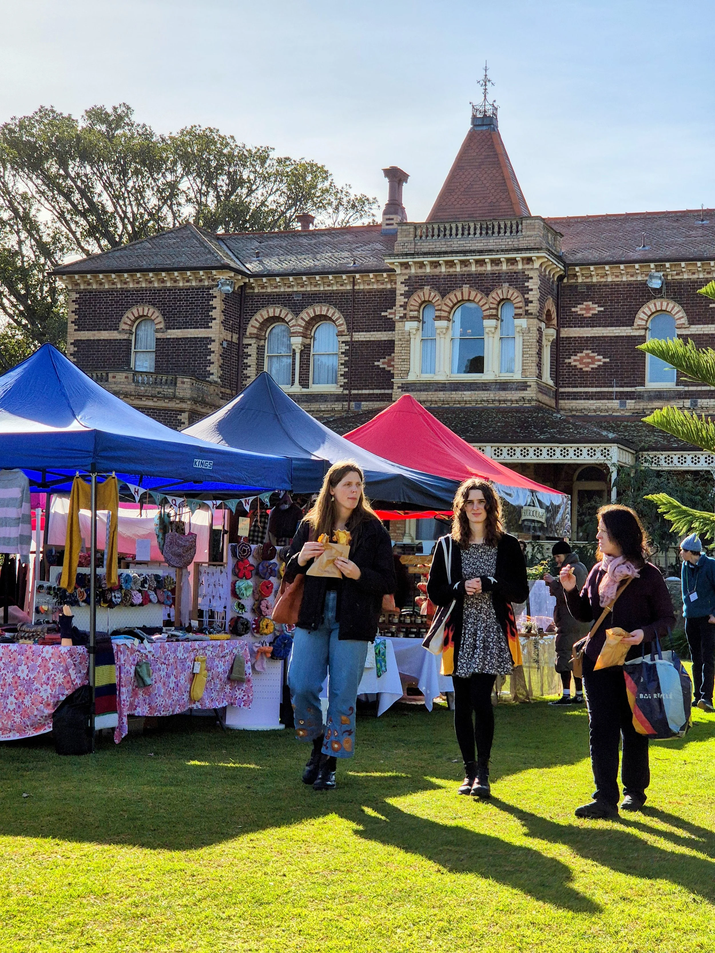 Melbourne Art, Design & Craft Market | Rose Street Artist's Market