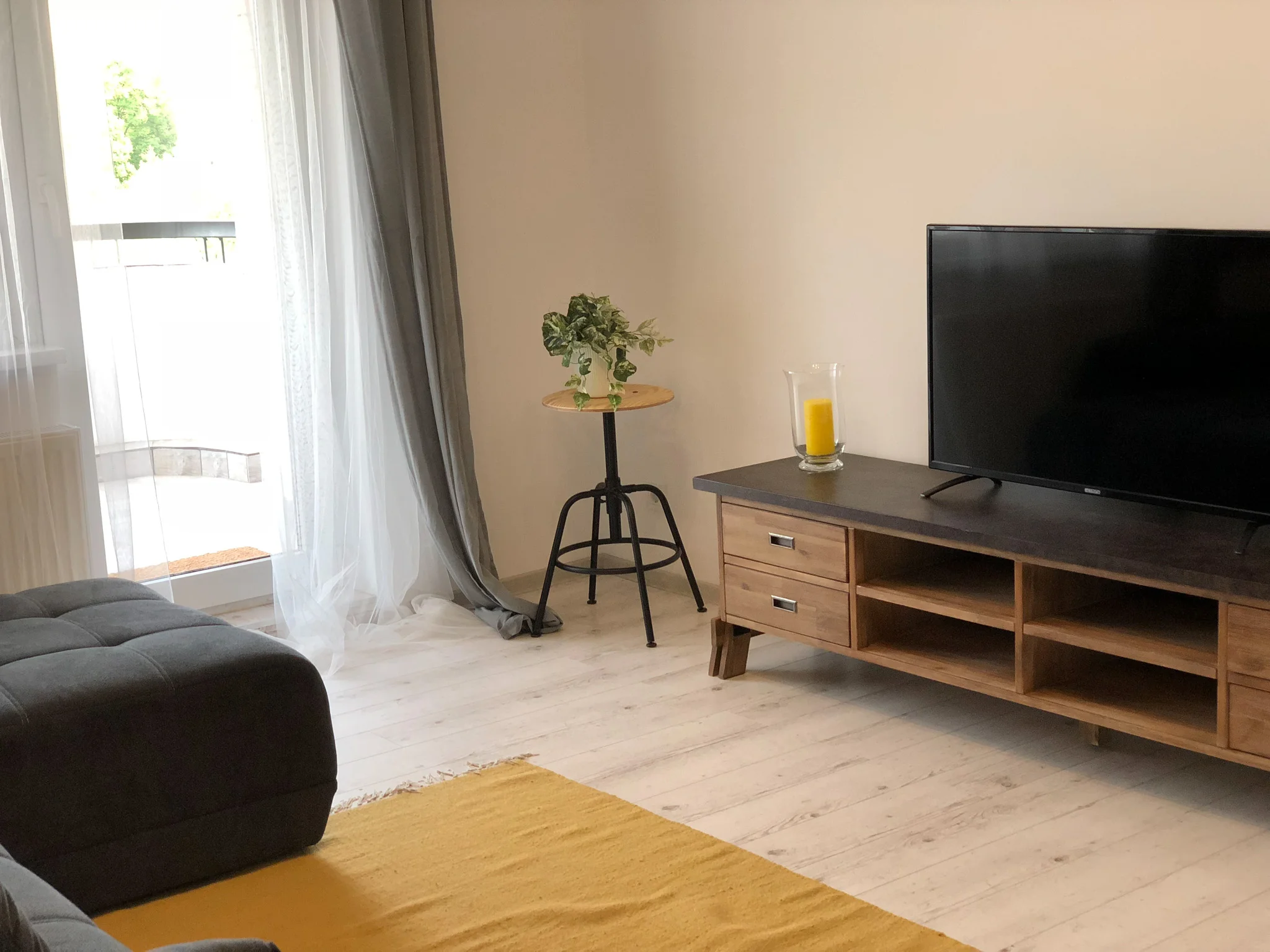 Modern Apartment — Amazing Apartments