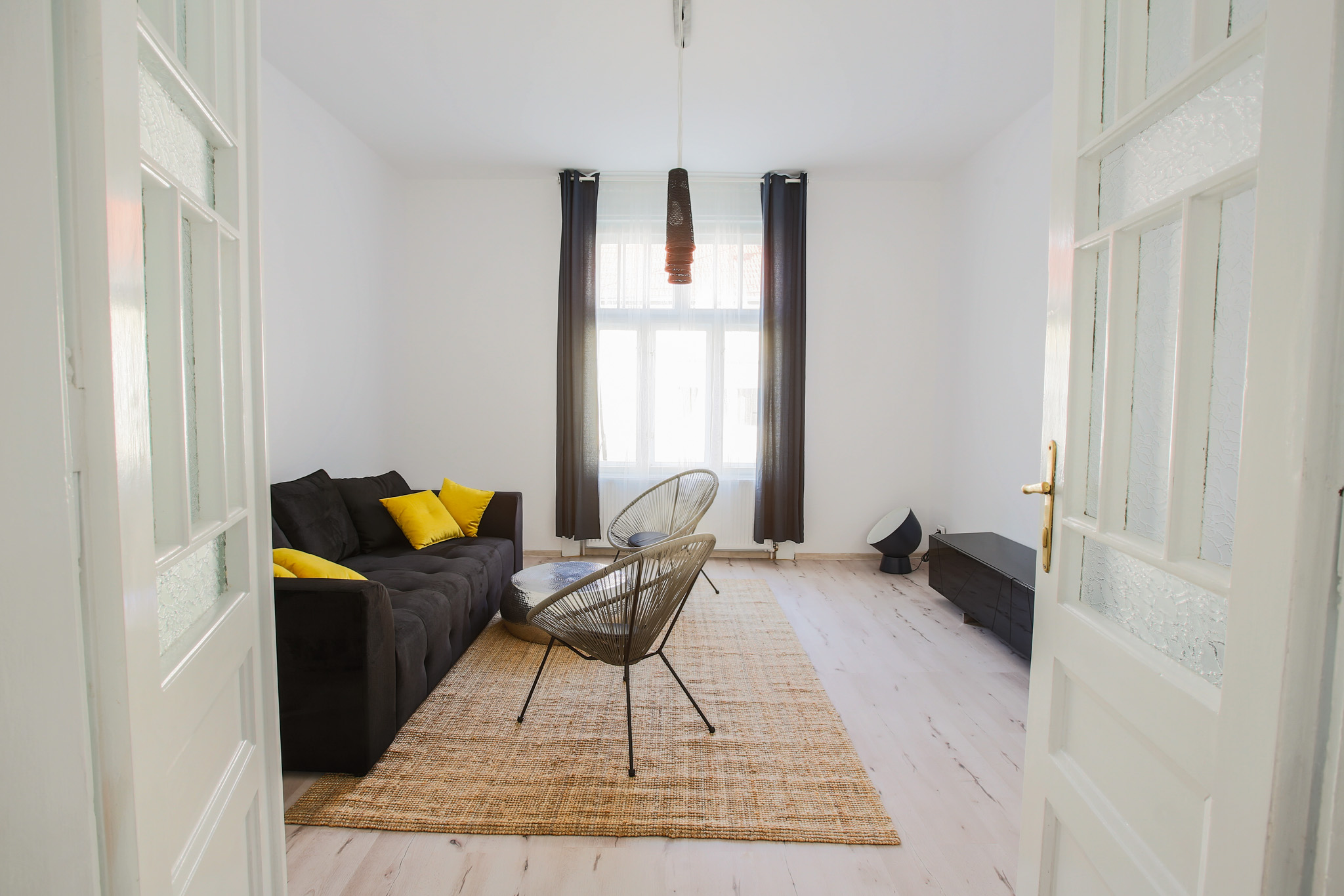 Cozy Apartment — Amazing Apartments