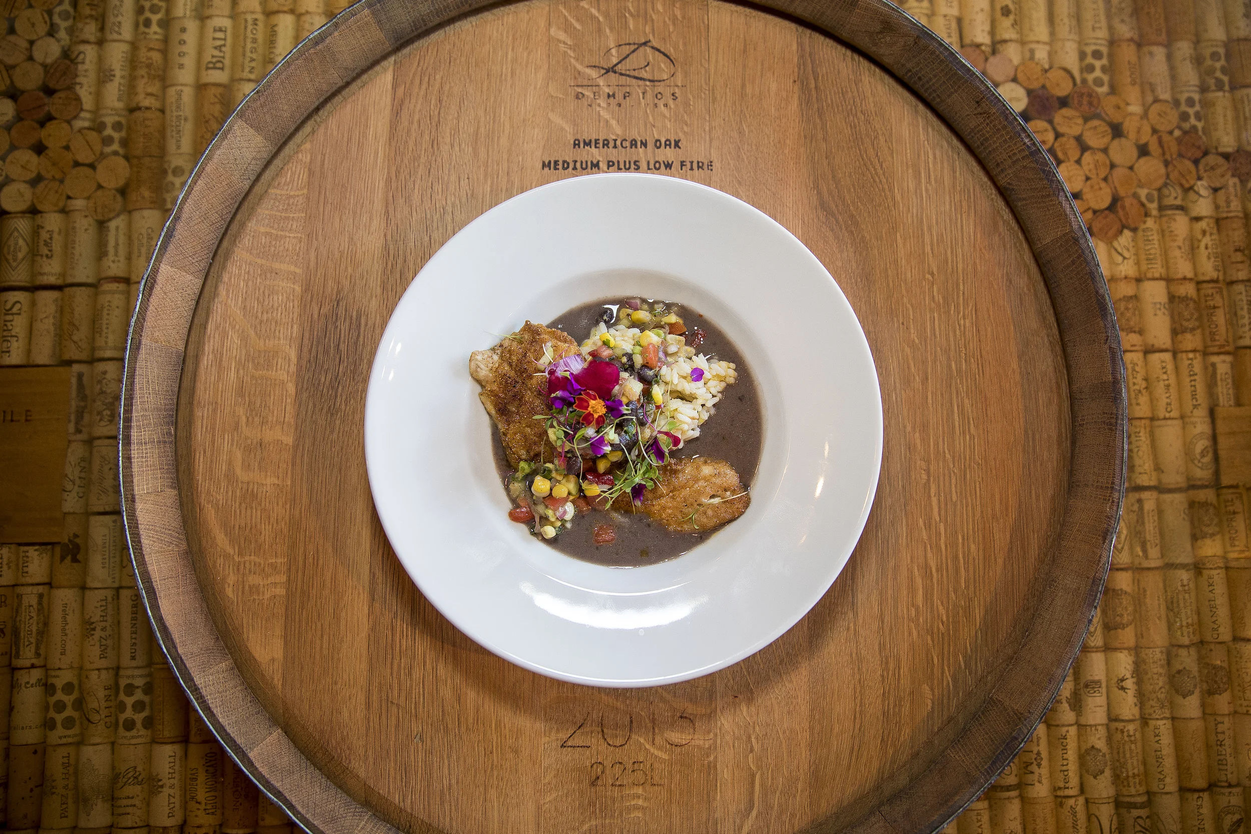 Vin'tij | Food & Wine