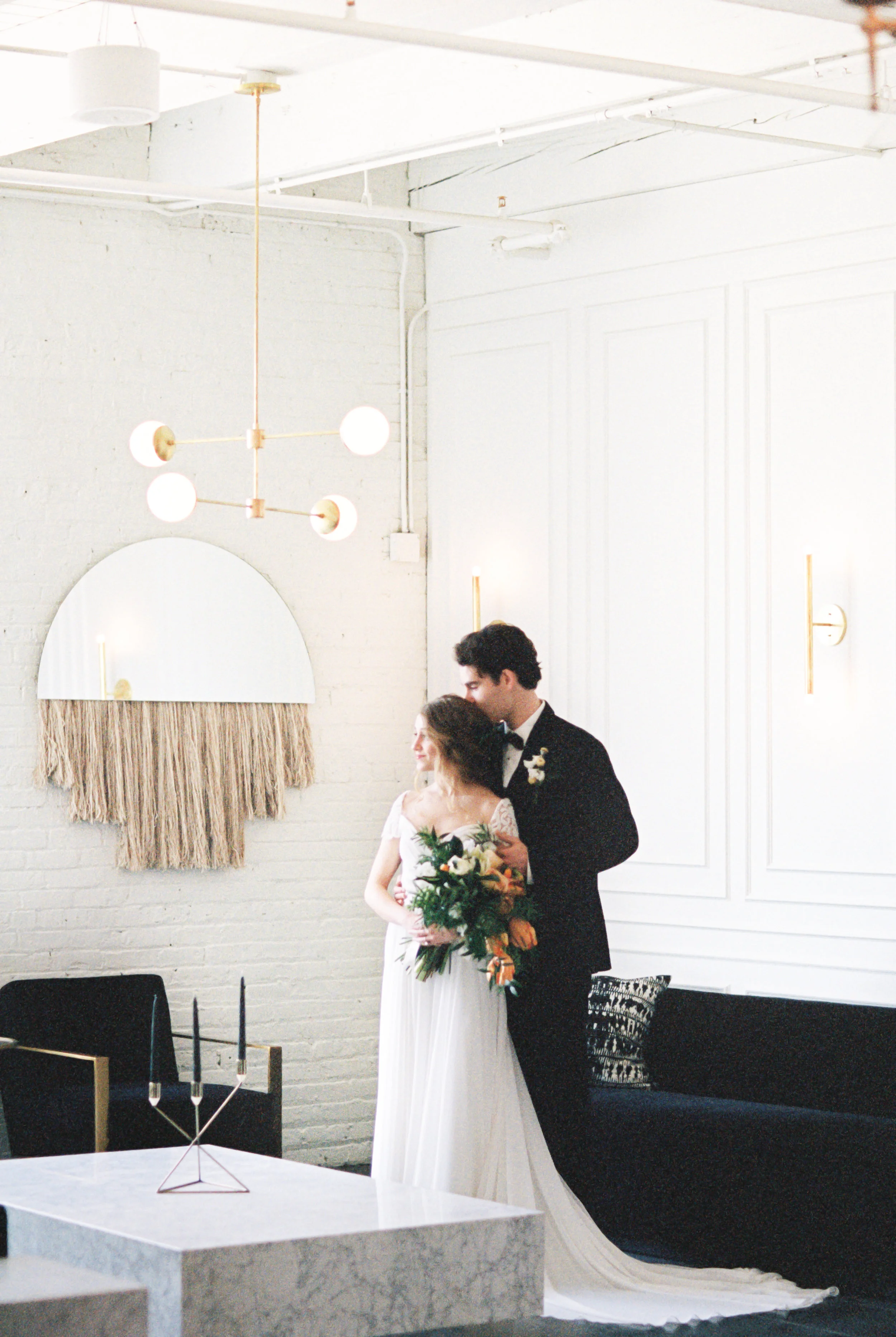 Romantic City Loft Shoot Inspired by Dreamy Spring Florals — CHI thee WED