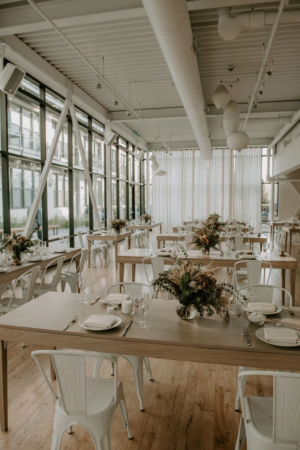 Modern Greenhouse Loft Wedding — CHI thee WED