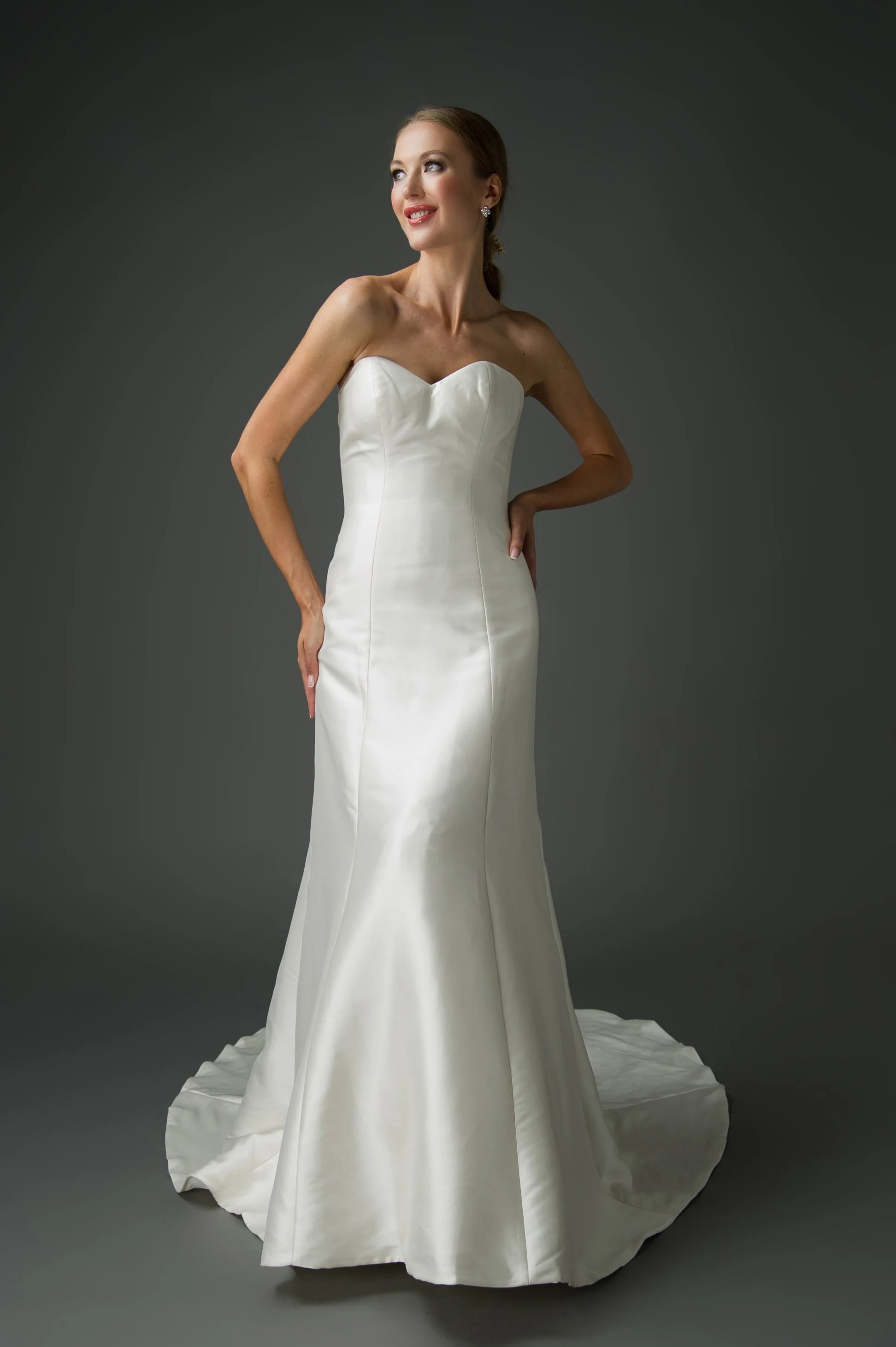 Your Wedding Dress Neckline Guide To Help You Form Your Bridal Vision ...