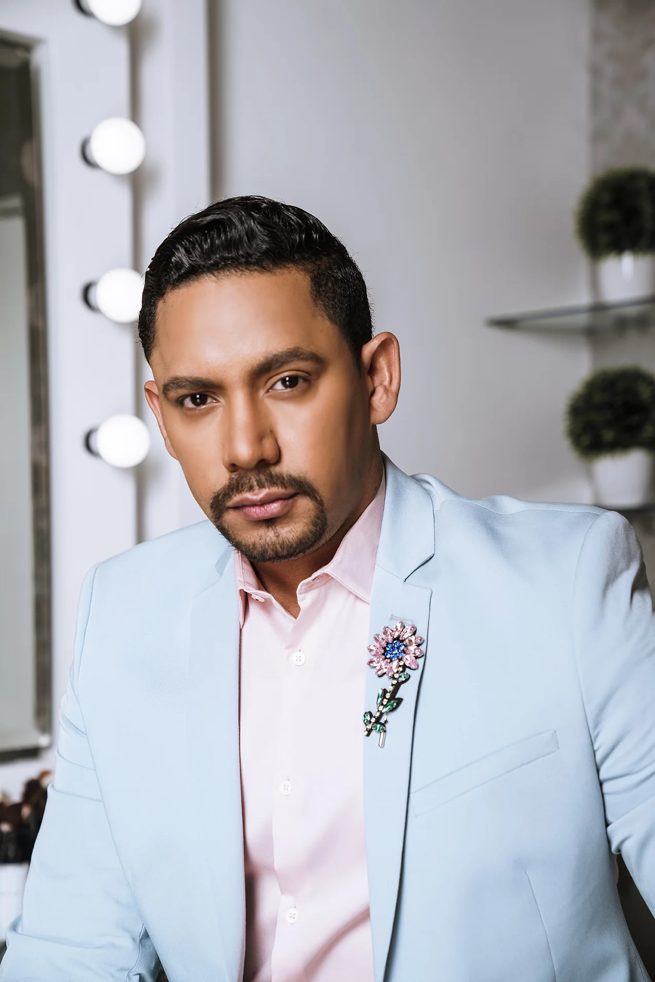 JHONALY - Makeup Studio — Bitz