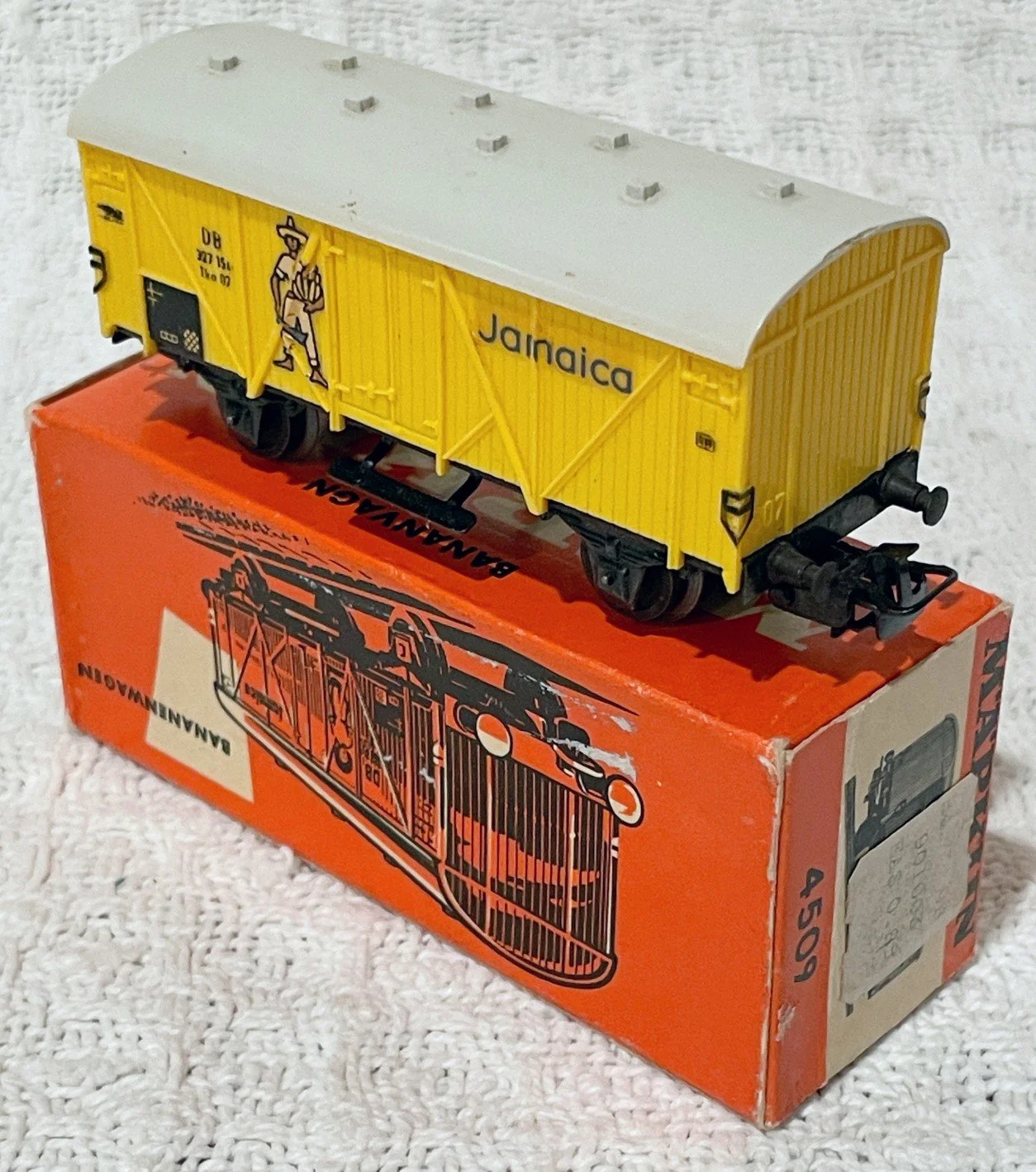 NMINT Boxed Marklin HO 4509 Bananan Wagon — Tobias Toys & Trains