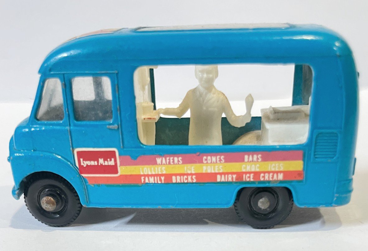 Matchbox 47C5 Lyons Maid Ice Cream Truck — Tobias Toys & Trains