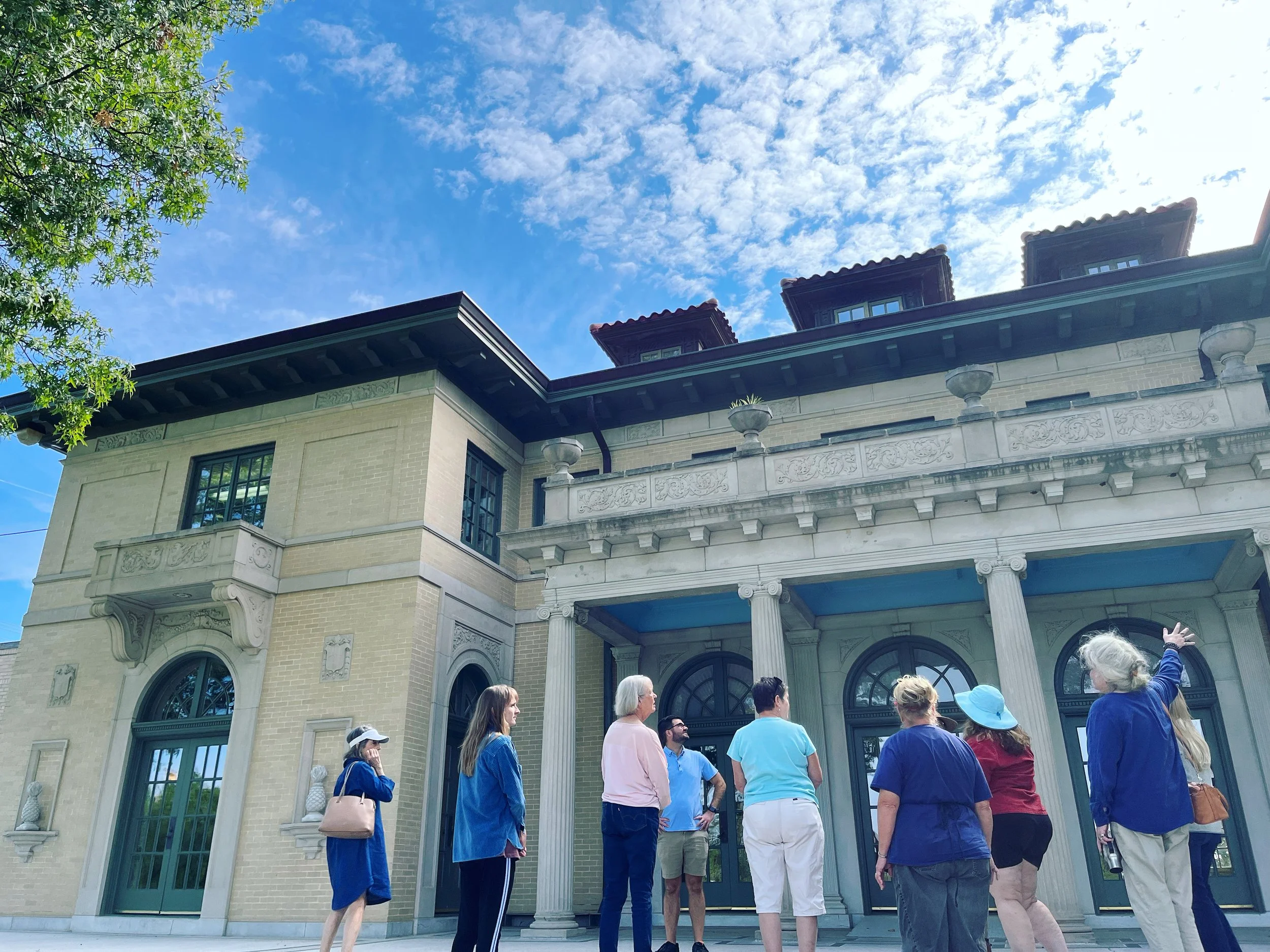 Volunteer — Tulsa Garden Center