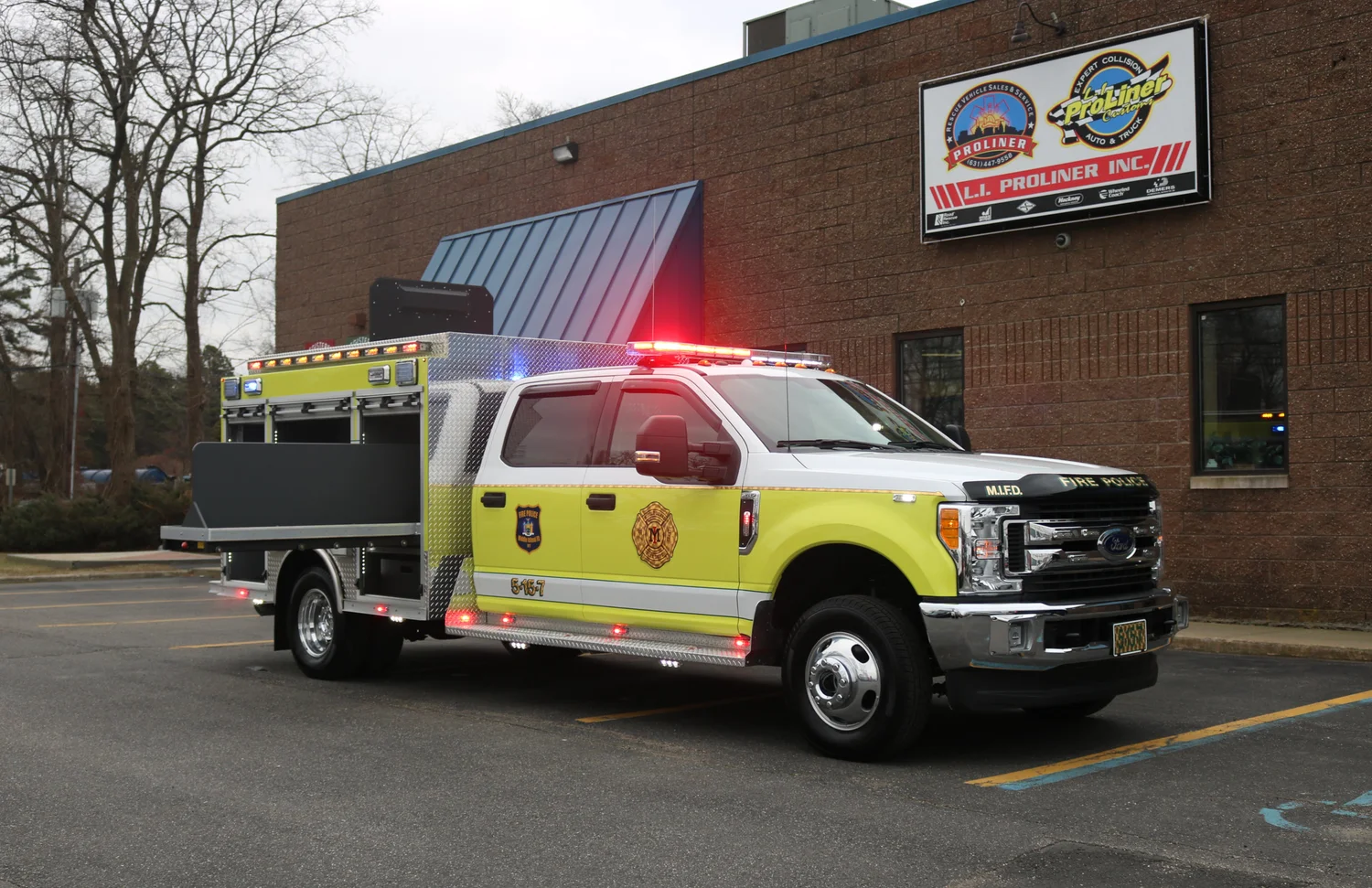 Middle Island Fire Department — Proliner Rescue