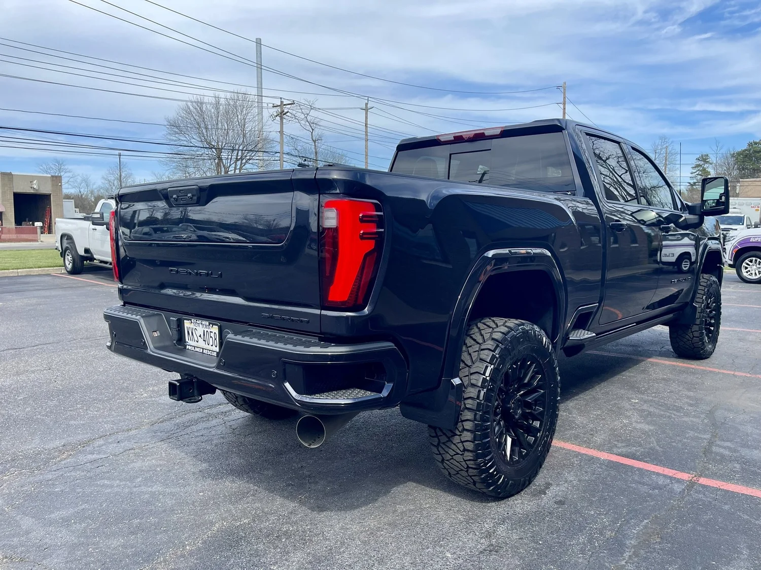 Custom GMC Denali HD Ultimate — Proliner Rescue