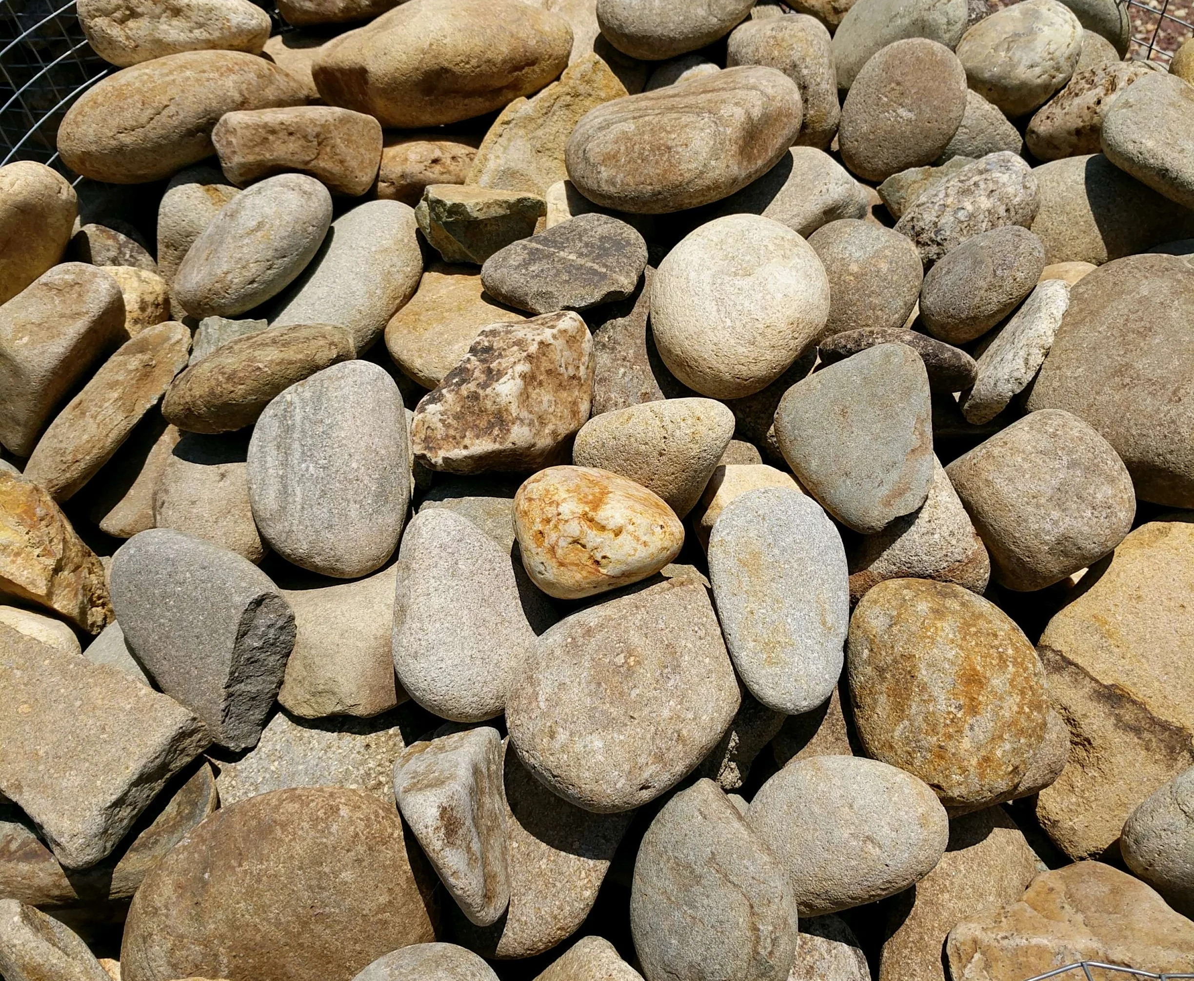 River Rock 4 7 Pallet Earth Products LLC river-rock-4-7-pallet-earth-products-llc