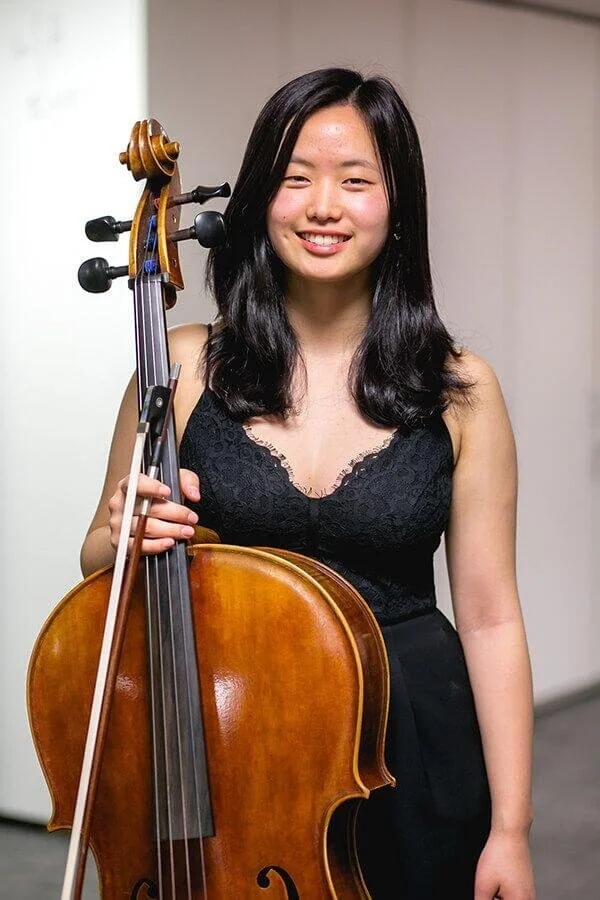 Hire violins, cellos, classical guitar, flute | artist-bookings.com ...