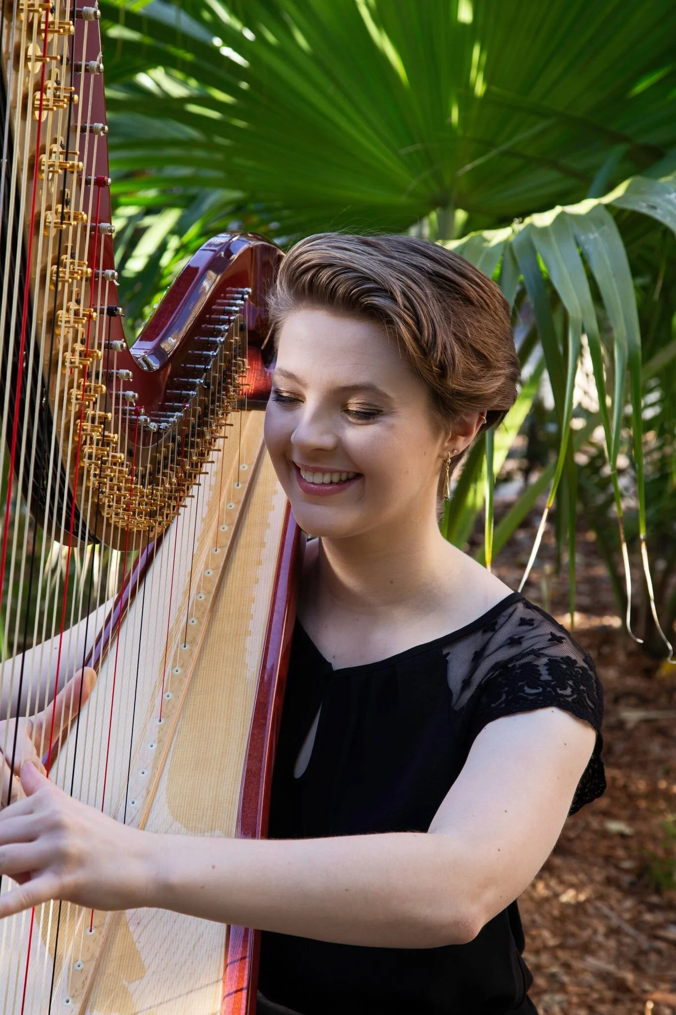 Hire violins, cellos, classical guitar, flute | artist-bookings.com ...