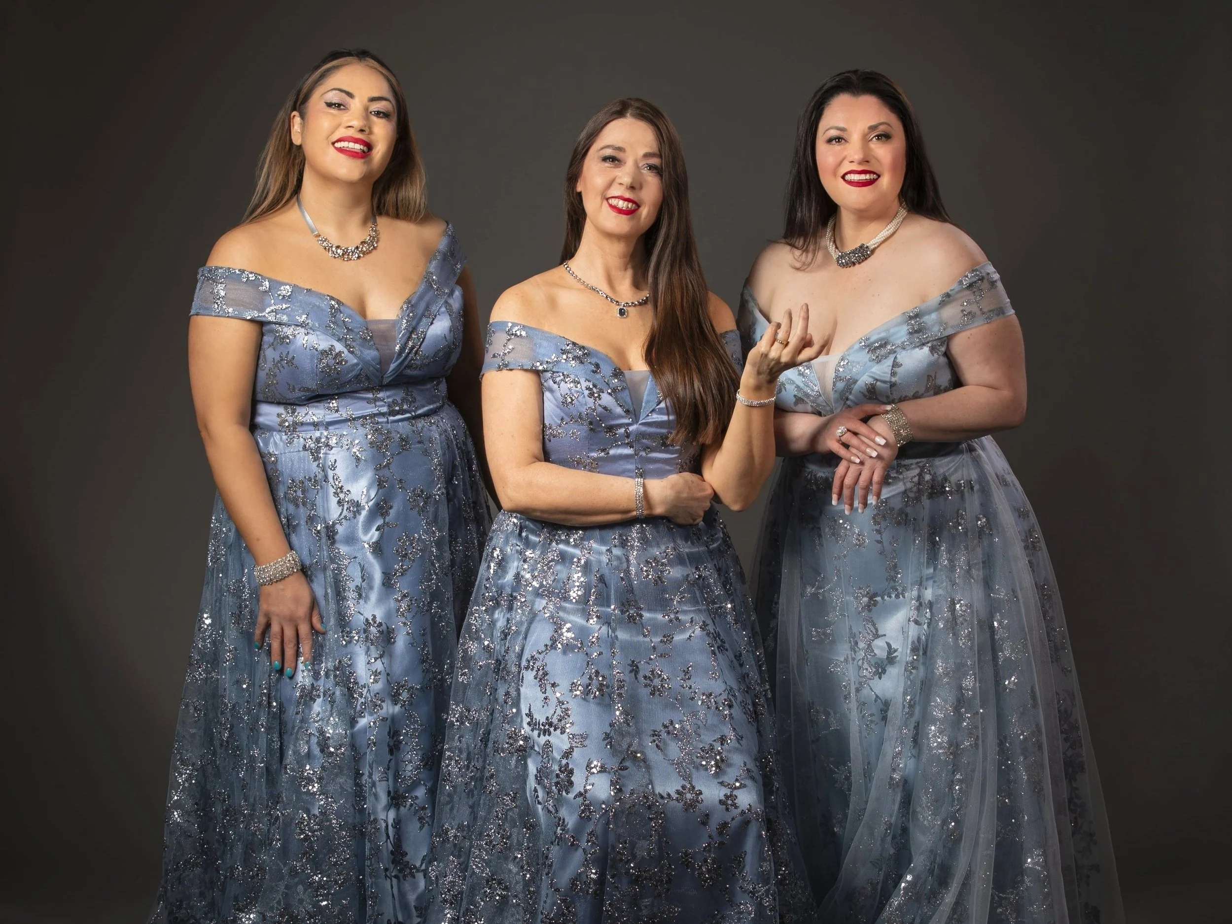 Book MIA SORELLA - Vibrant Opera Singers | artist-bookings.com - 0428 ...