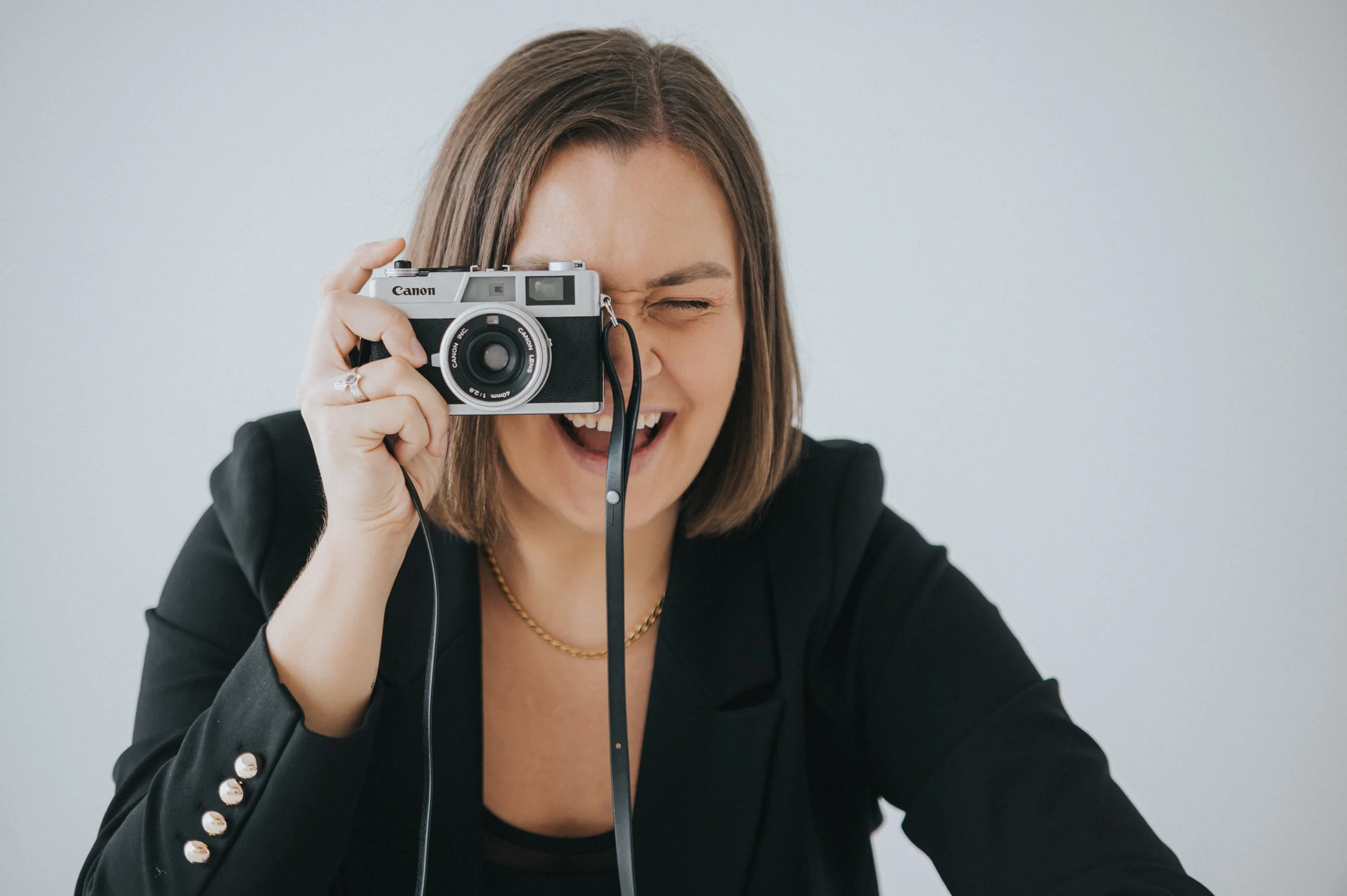 Social Laura - Perth & Broome Photographer