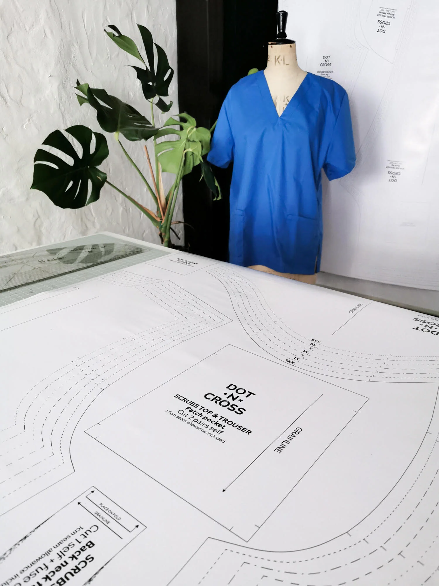 FREE SCRUBS SEWING PATTERN — Dot n Cross | Sewing and Pattern Cutting ...