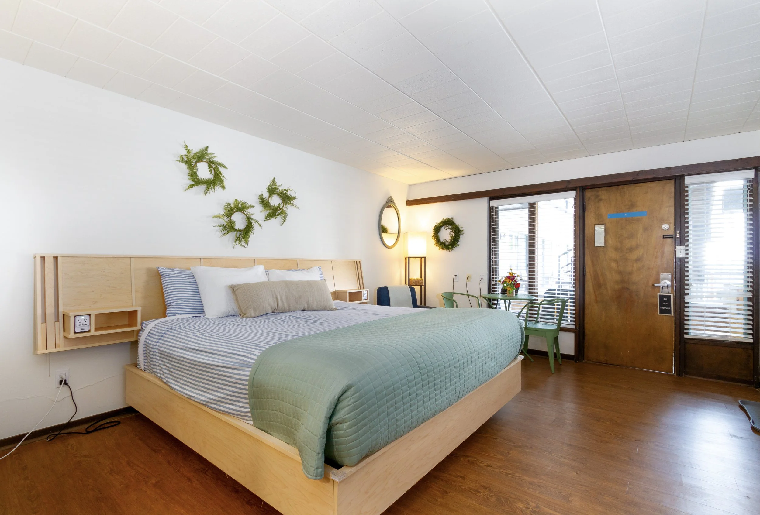 Rooms — Falling Waters Lodge
