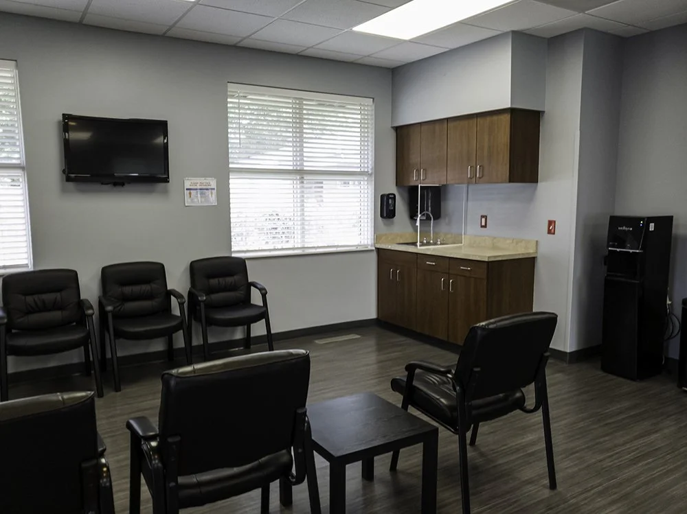 ADVANCED PAIN CLINIC — LA+D