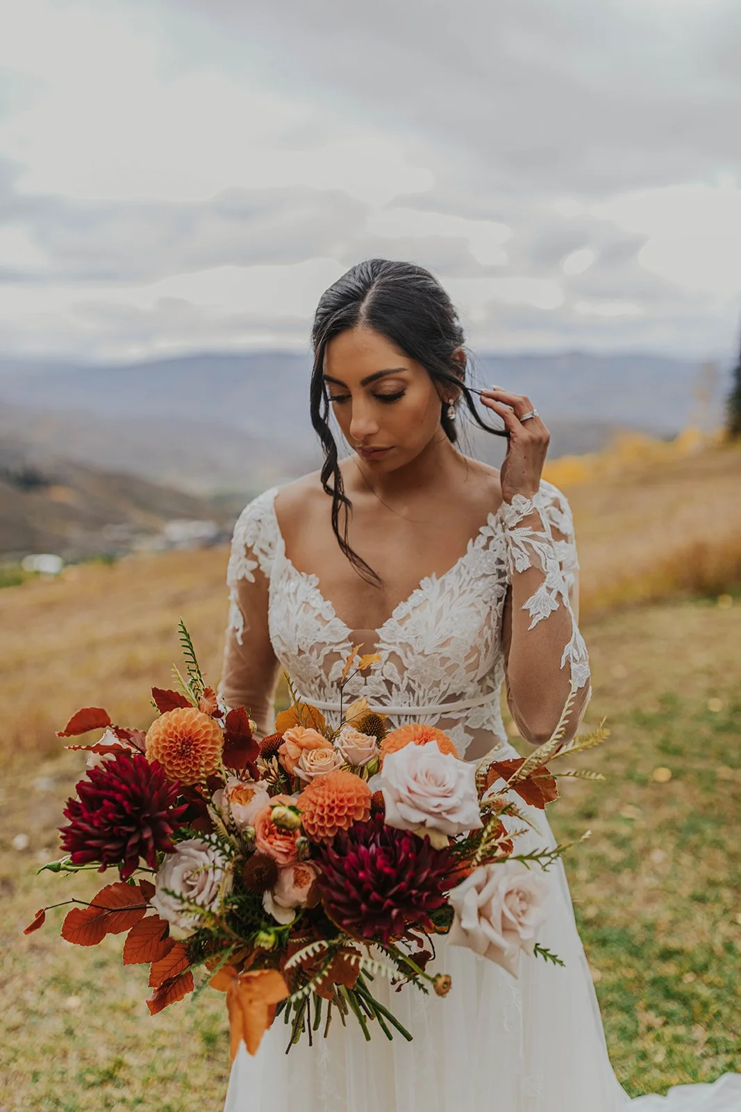 A Golden Autumn Wedding at Lynn Britt Cabin in Snowmass, Colorado ...
