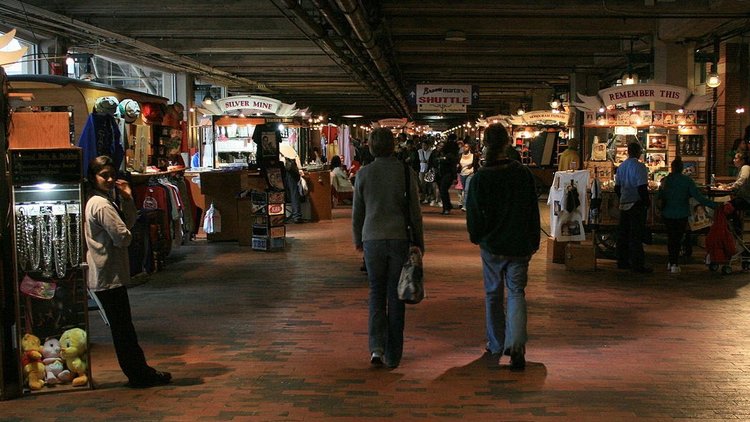 What is Underground Atlanta? Area, History, Tips & More — Justin Landis ...