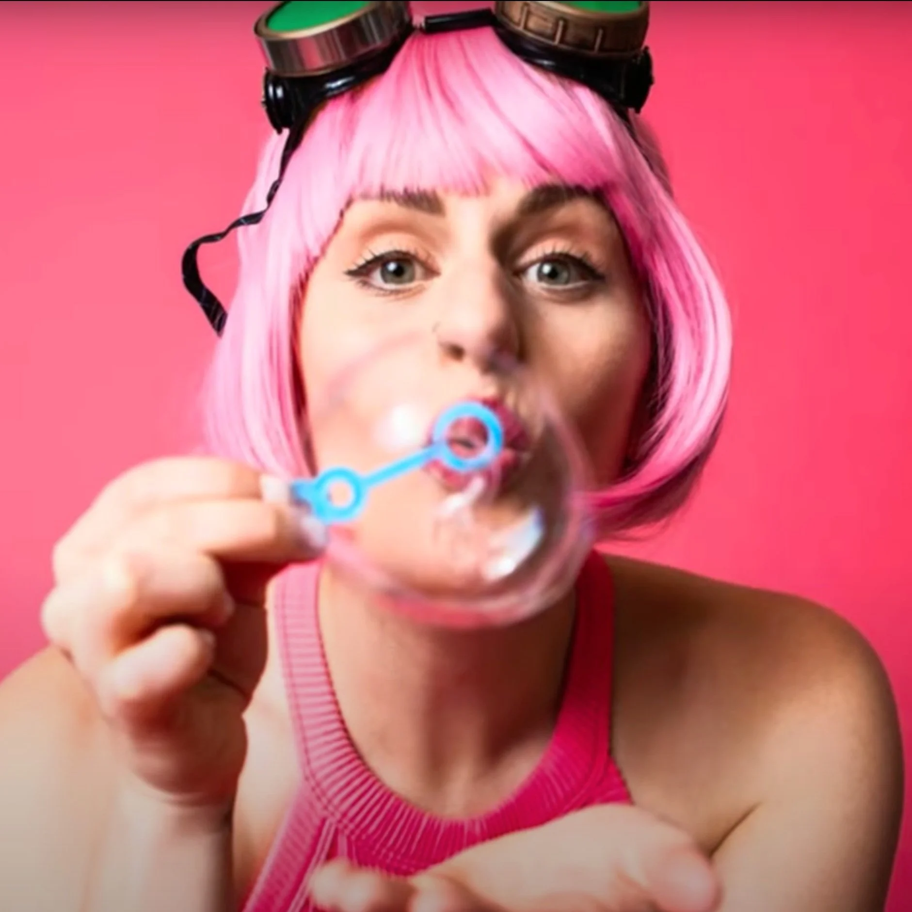 Bubble Entertainment — Sophie Moshofsky