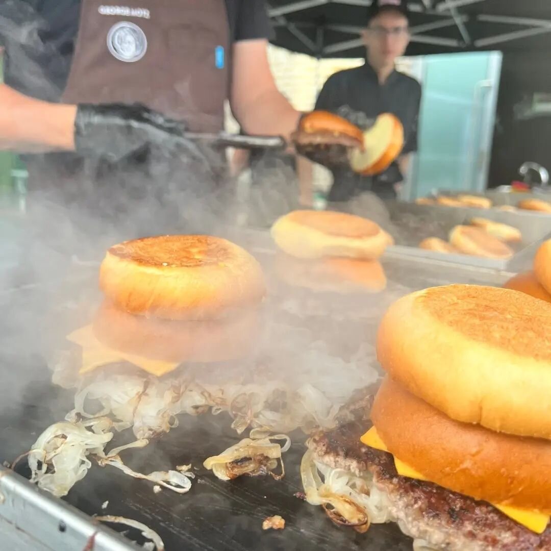 SOCIAL — George Motz