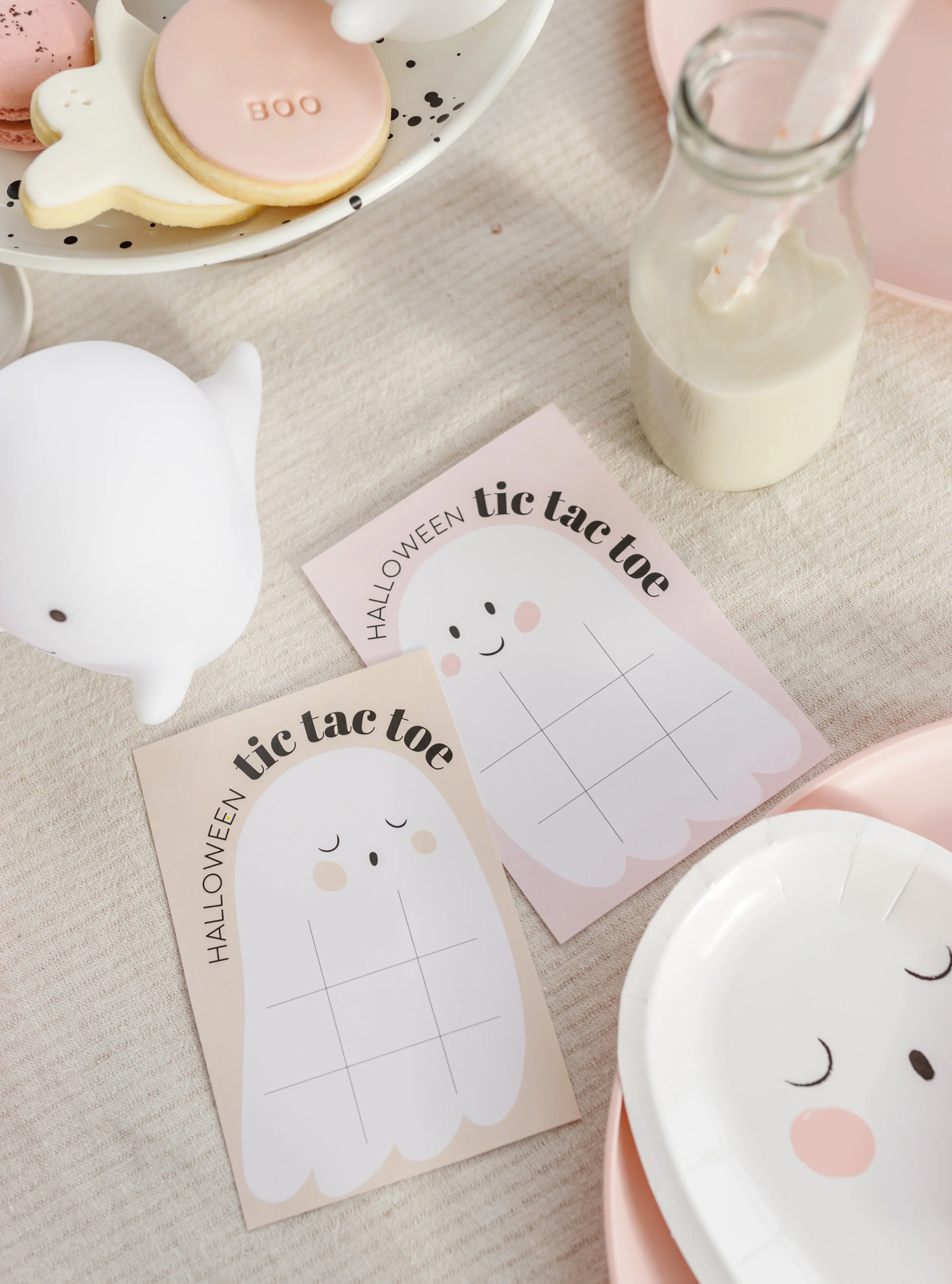 a cute, pastel + pink ghosts halloween party — emelbe design