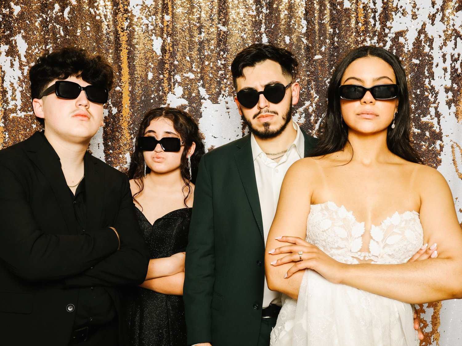 Get Inspired: 24 Fun & Unique Photo Booth Poses — Luxe Booth - New ...