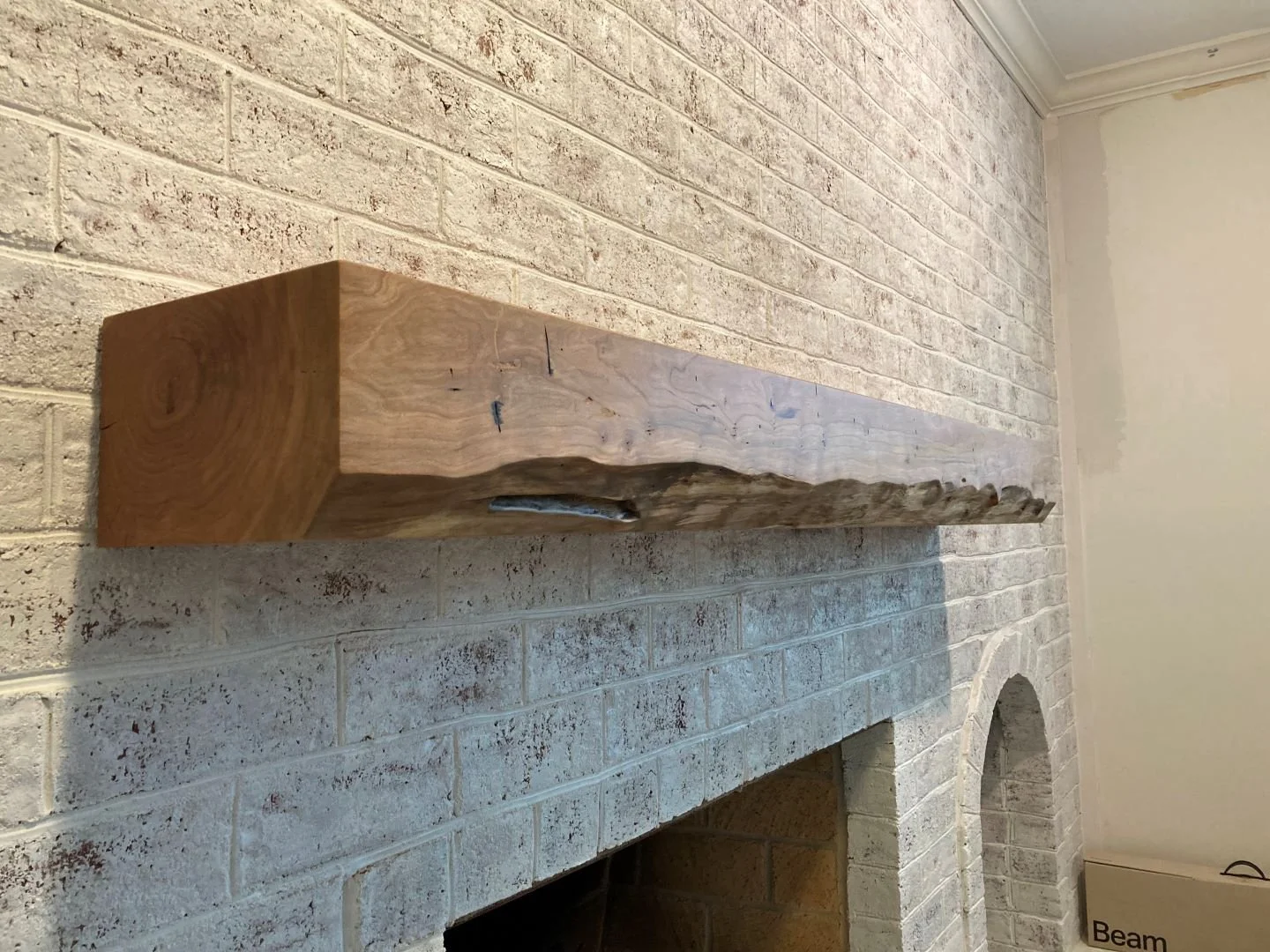 Mantels — Carolina Urban