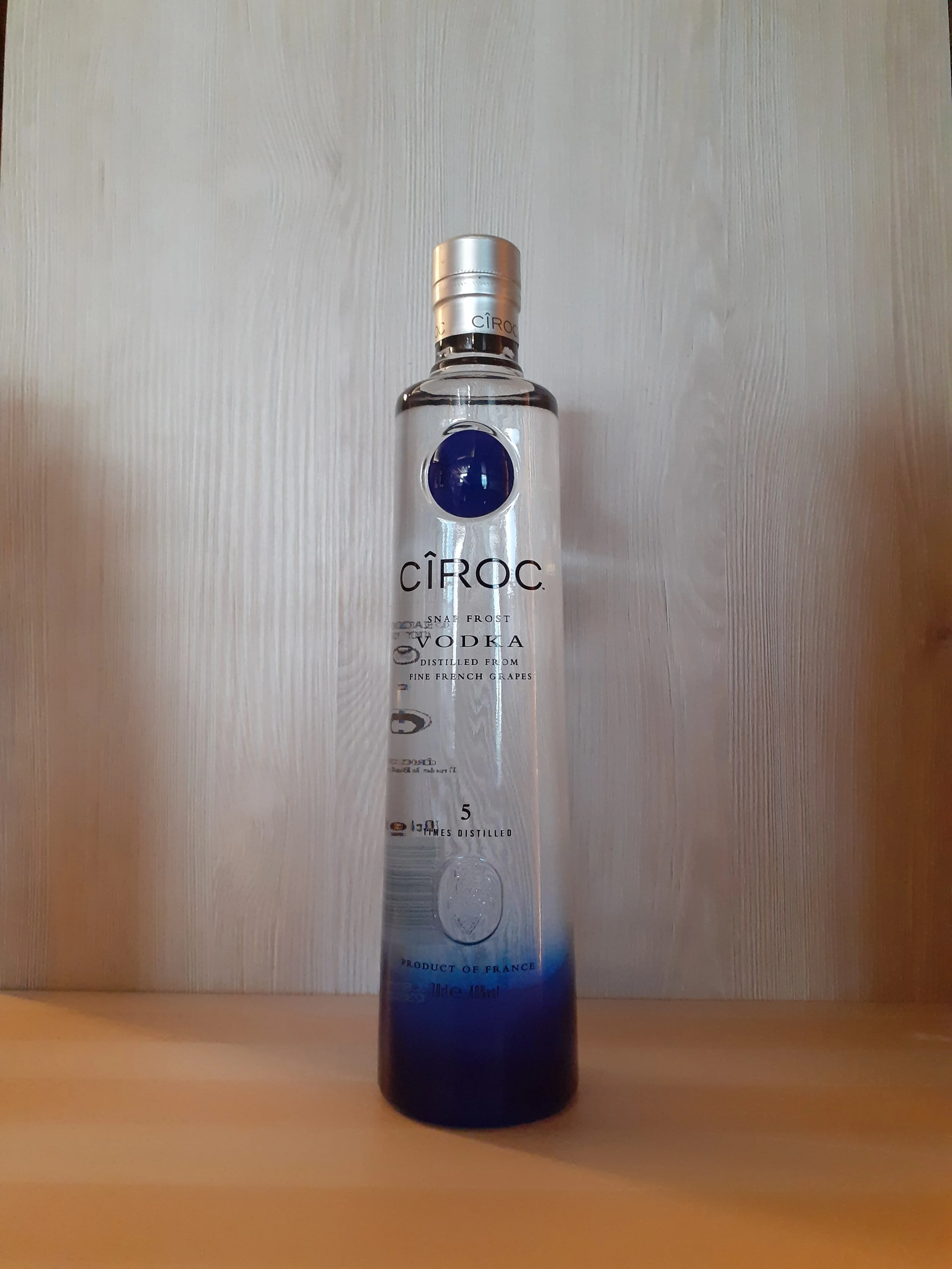 Vodka Stolichnaya 70cl — Evolve Wine Shop - Comprar Vinho na nossa ...