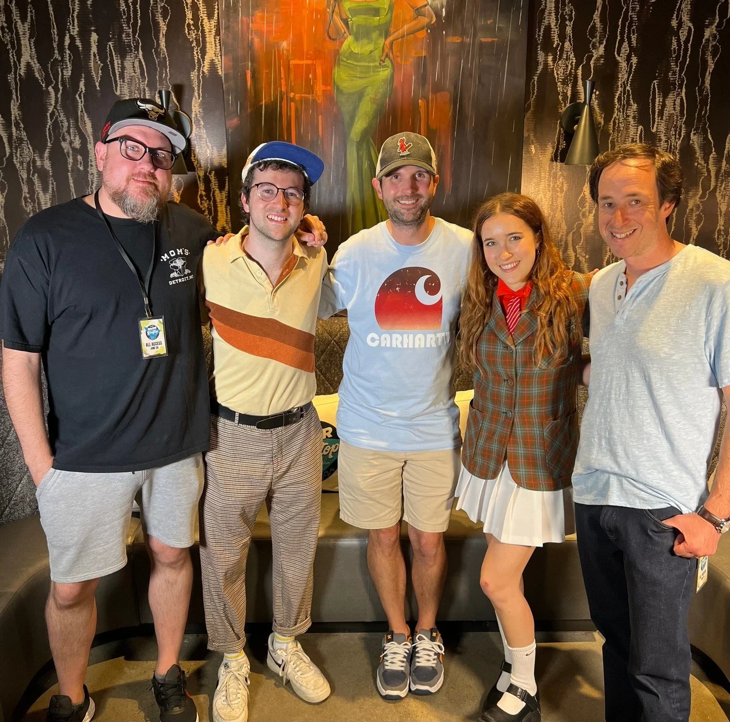 10 Questions with Nashville-based Sister Duo Neoni — Lakeside ...