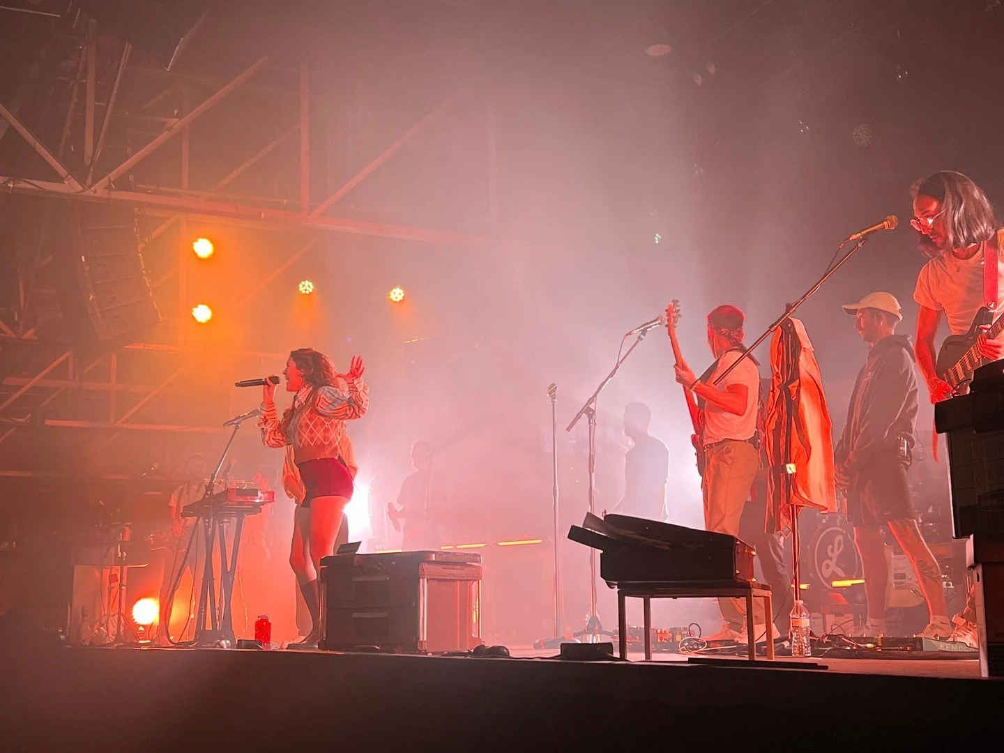 10 Questions with Nashville-based Sister Duo Neoni — Lakeside ...